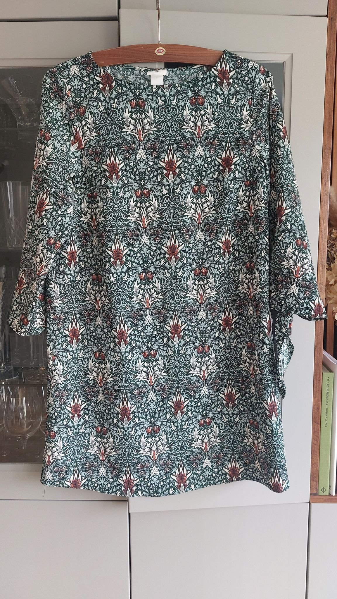 Morris & Co Klänning H&M William Morris - strl 36 | Köp på Tradera ...
