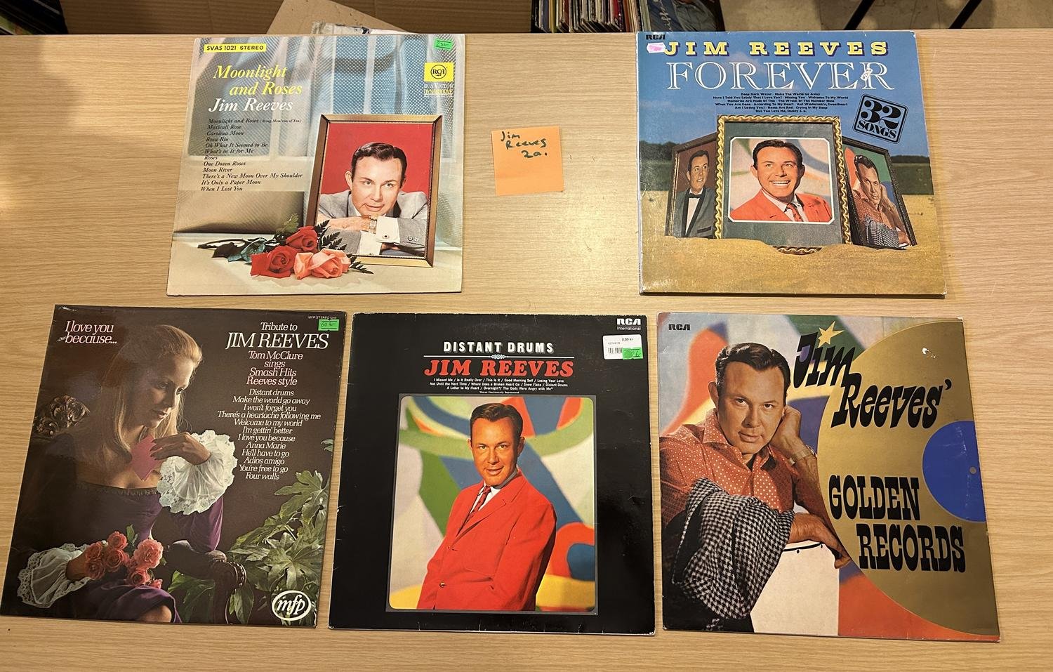 Se produkter som liknar 1 packe 12" vinylskivor med/a.. på Tradera ...