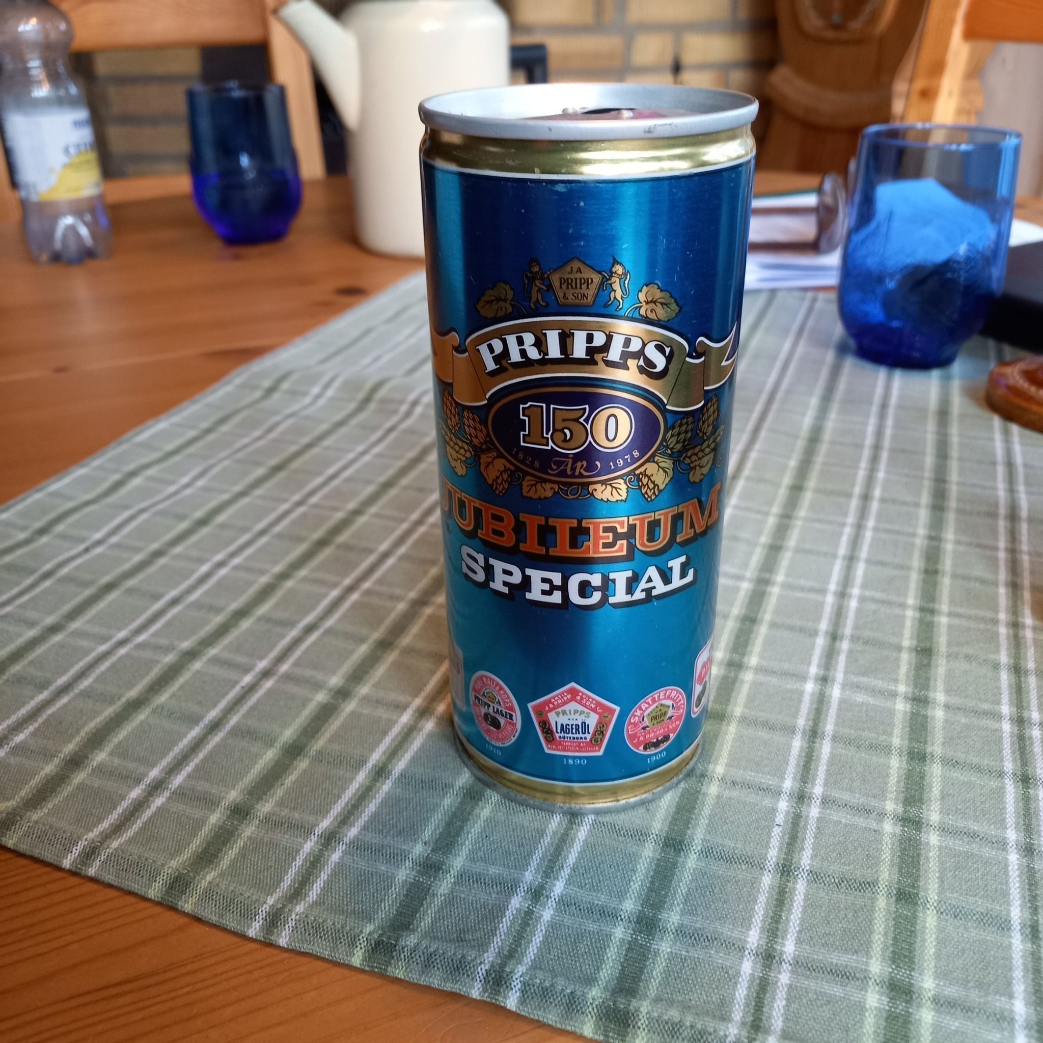 Se produkter som liknar AB PRIPPS BRYGGERIER. JUBILEU.. på Tradera ...