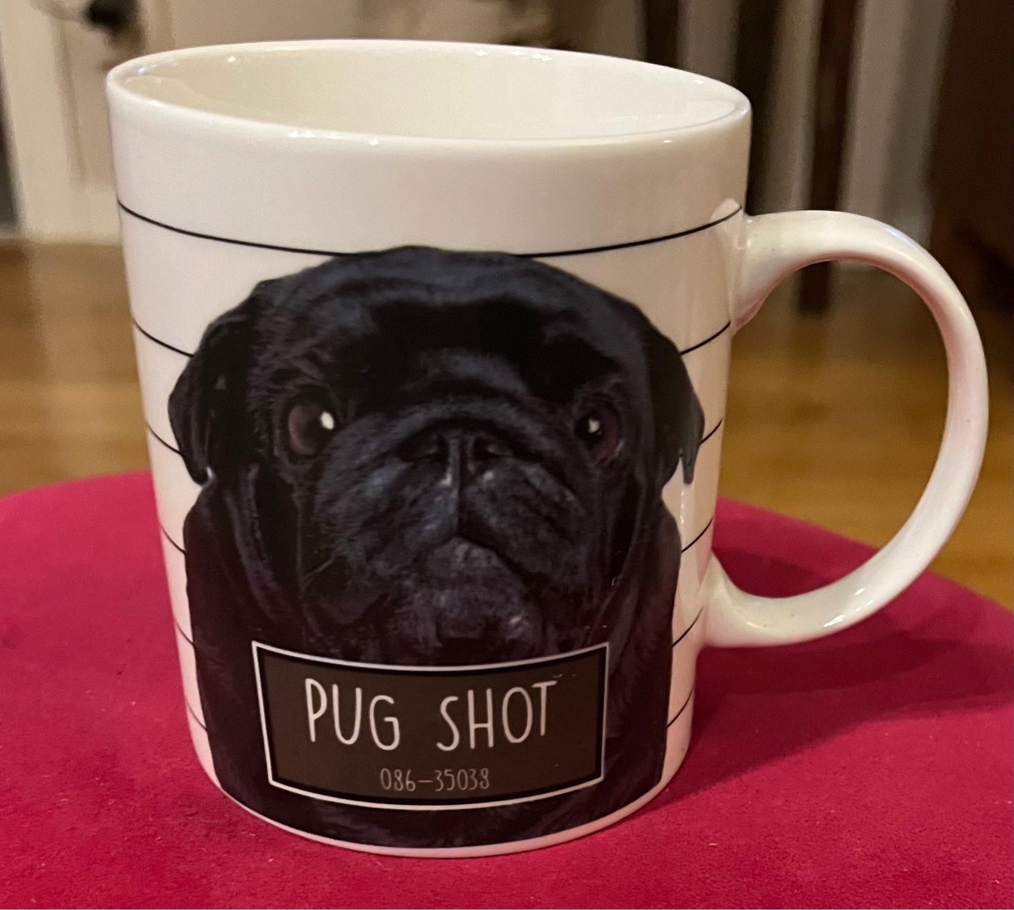 Se produkter som liknar Pug Shot Mugg Mops höjd 9,5cm.. på Tradera ...