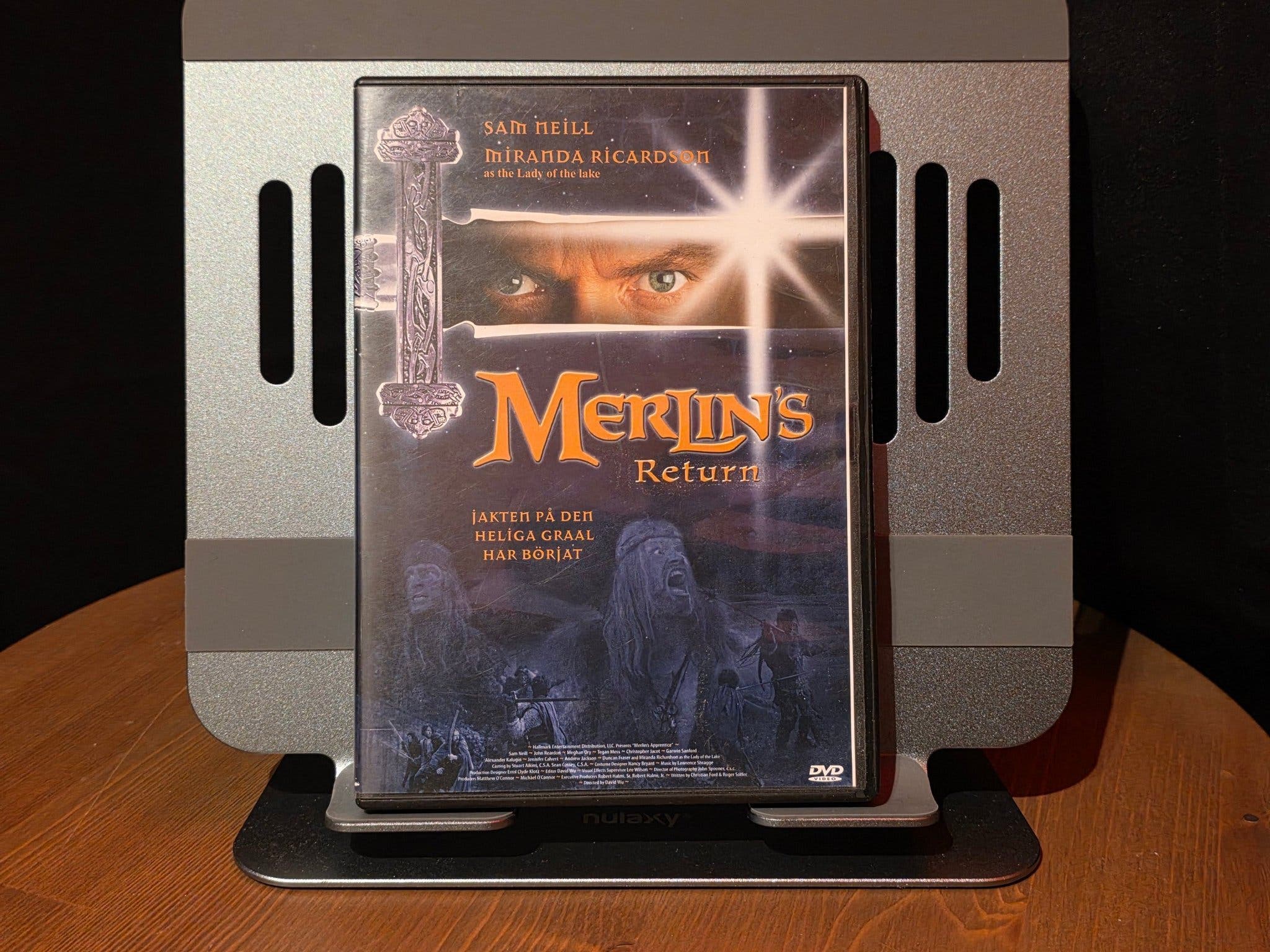 Se produkter som liknar Merlin's Return DVD på Tradera (714604324)