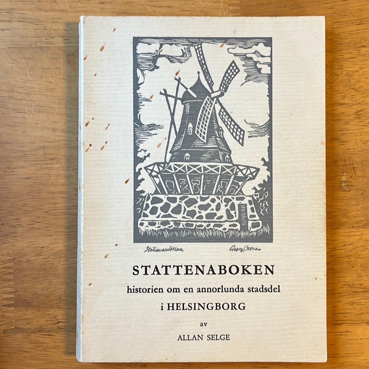 Se produkter som liknar Stattenaboken - Historien om .. på Tradera ...