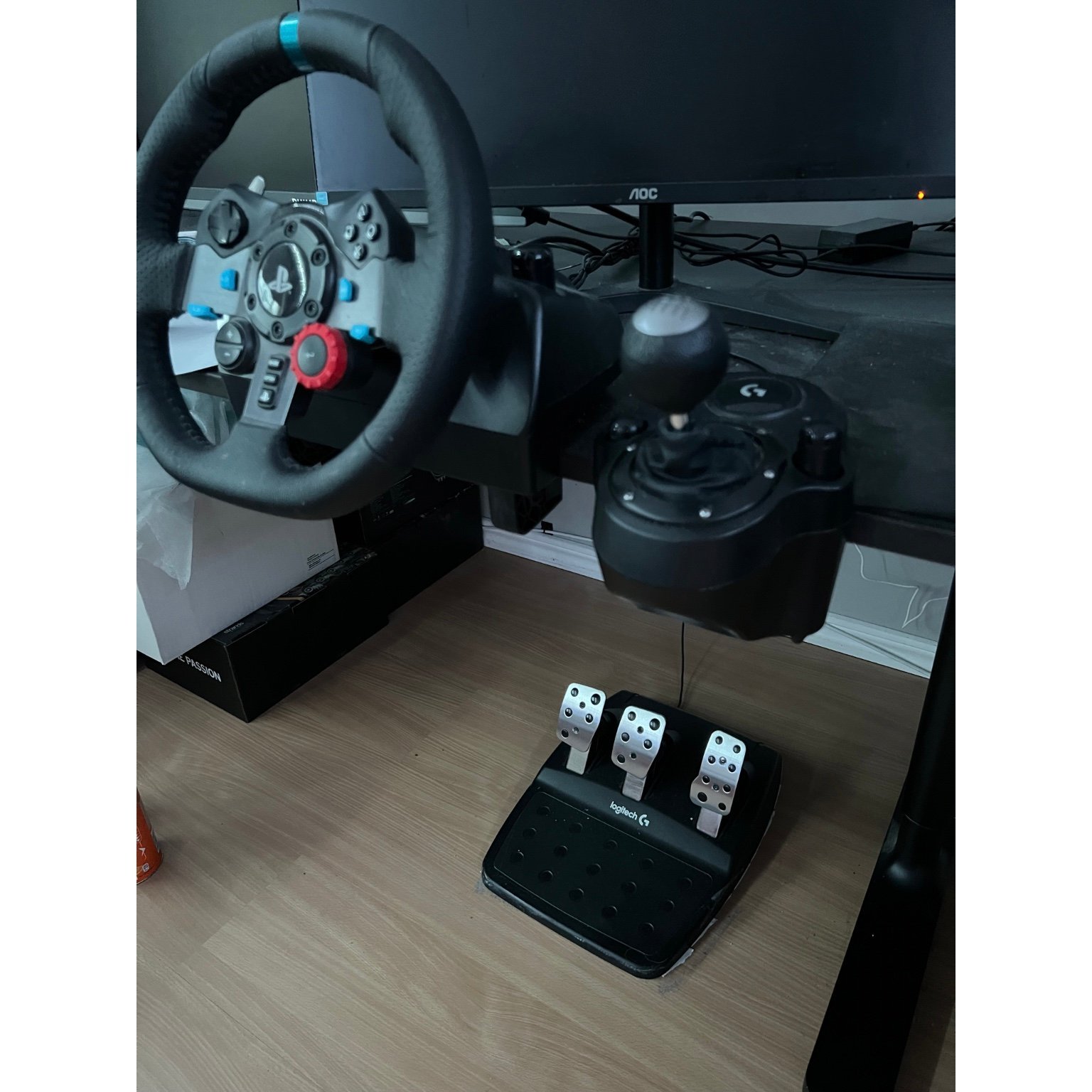 Se produkter som liknar logitech g29 + växelspak på Tradera (595663474)