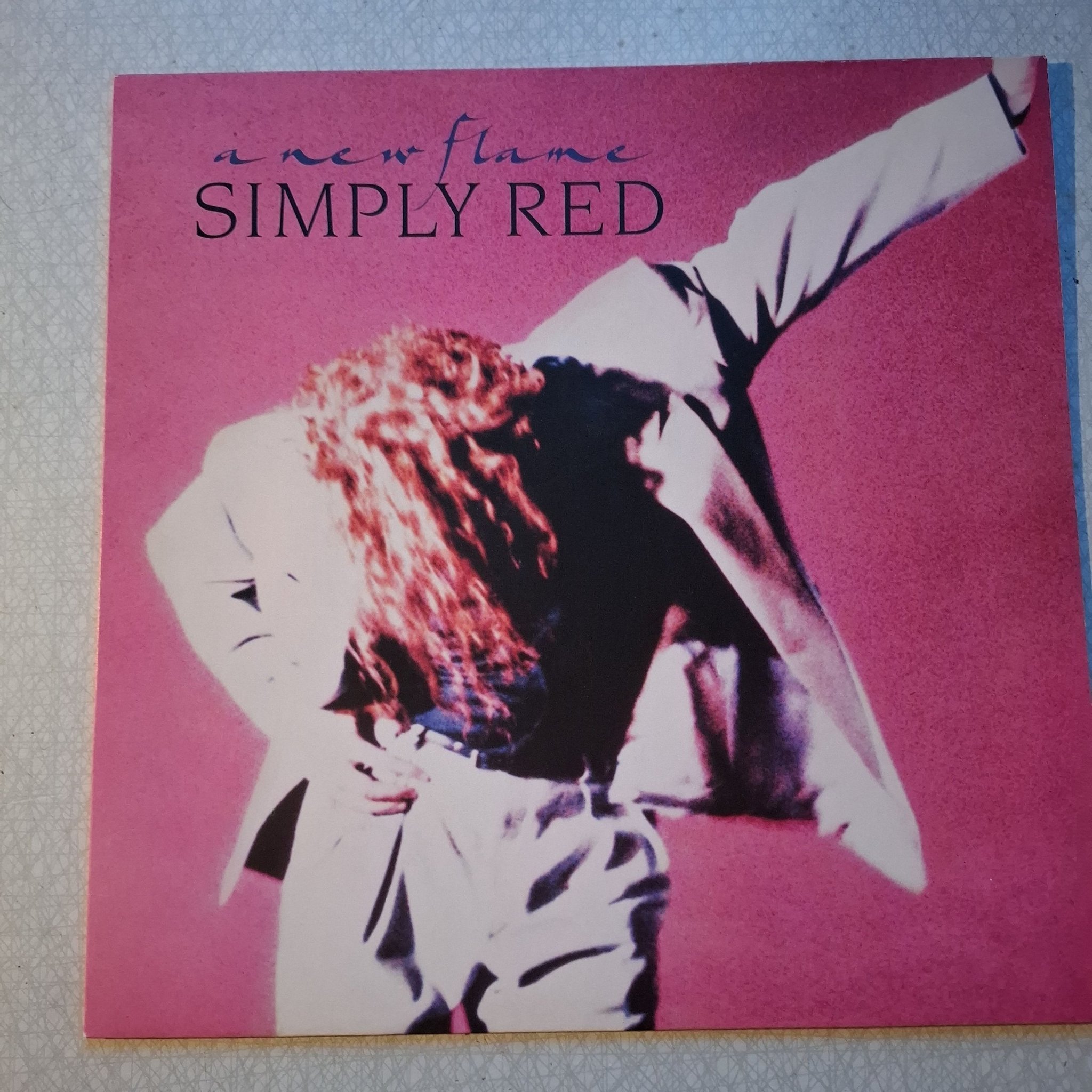 Simply Red - A New Flame - Vinyl LP | Köp på Tradera (709107687)