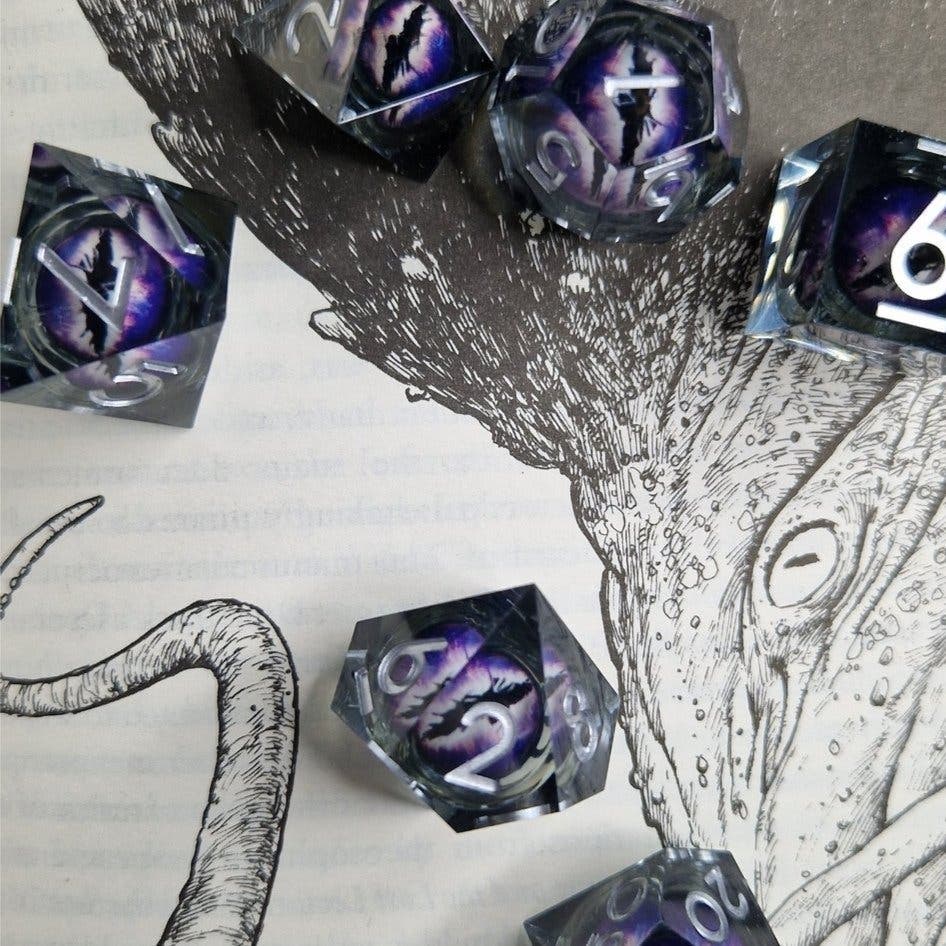 Vecna eye Liquidcore Dice set - Rollspelande tä.. | Köp på Tradera ...