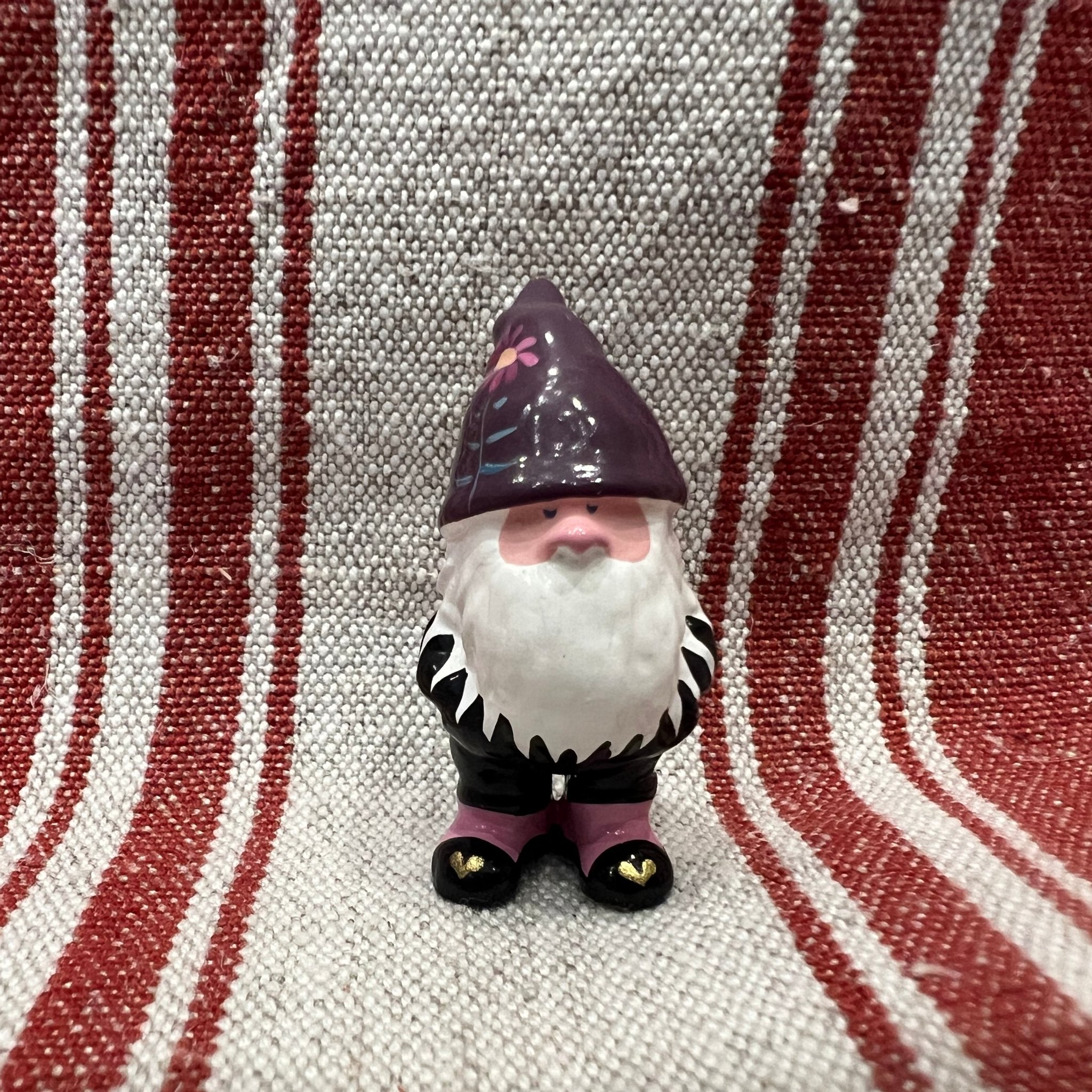 Se produkter som liknar Finsk hustomte, tomte taina m.. på Tradera ...