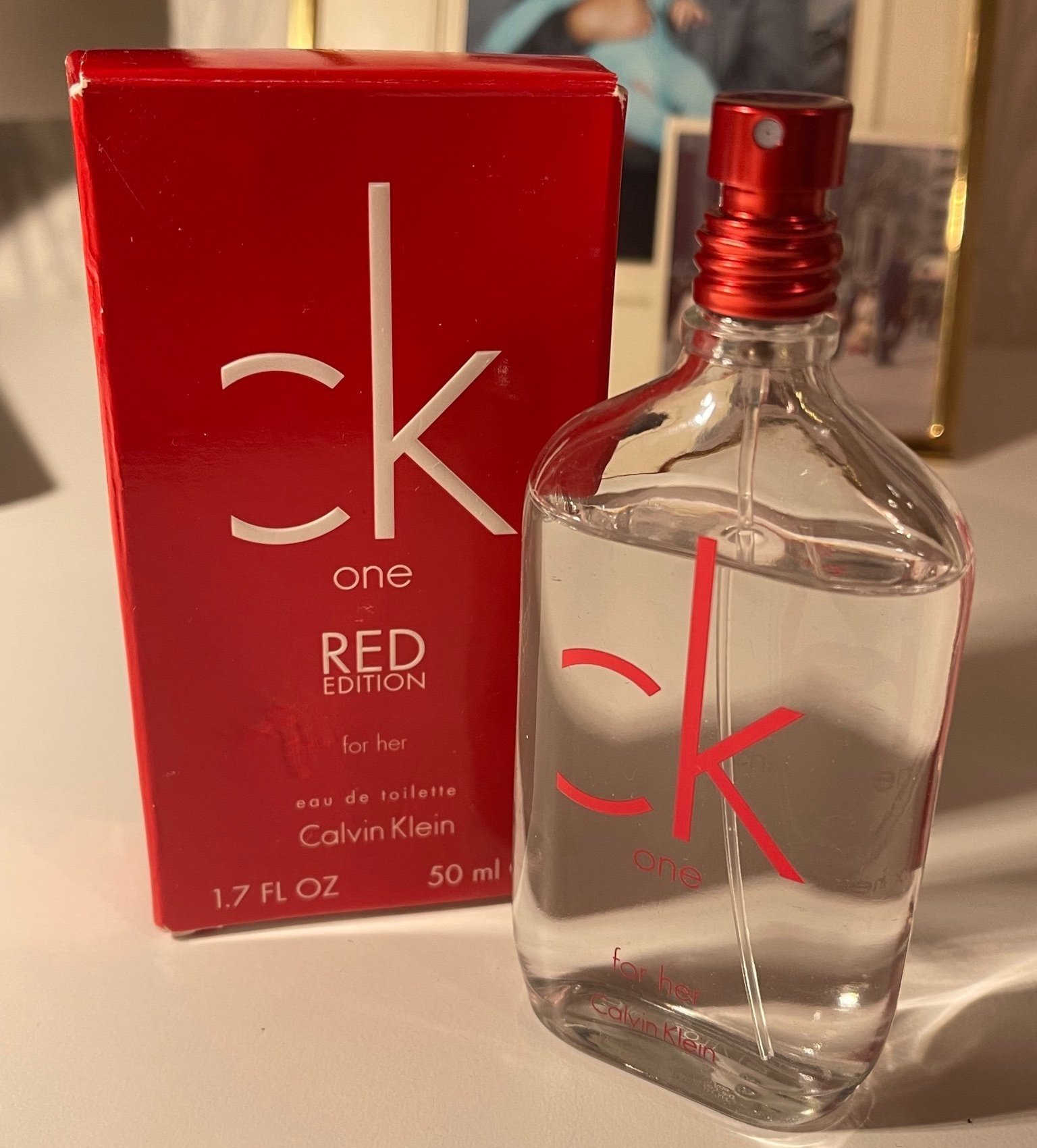 Se produkter som liknar Parfym - Calvin Klein one red.. på Tradera ...