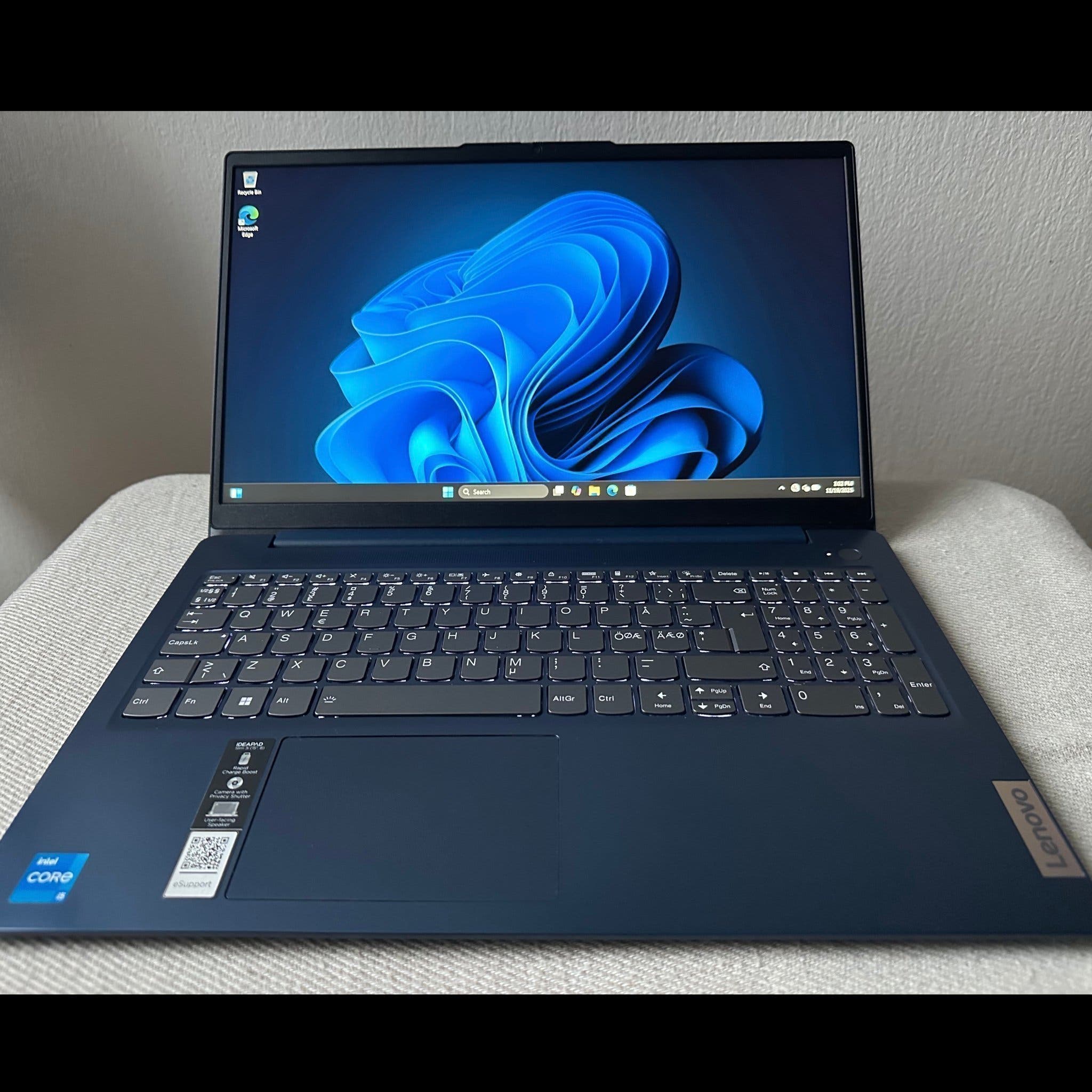 Lenovo IdeaPad Slim 3,Intel Core i5-12450H,8GB .. | Köp på Tradera ...
