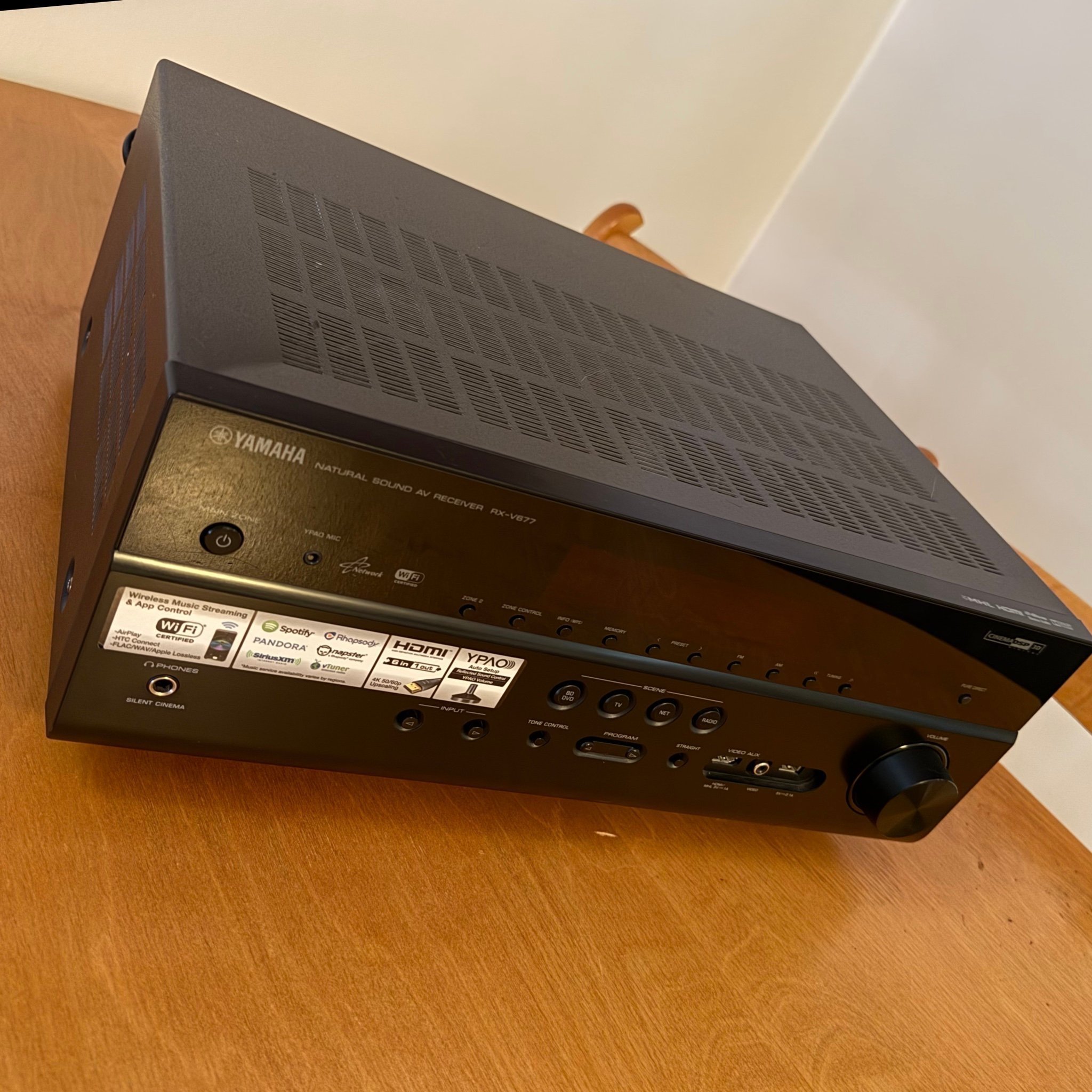 Se produkter som liknar Yamaha RX-V677 Receiver på Tradera (690858710)