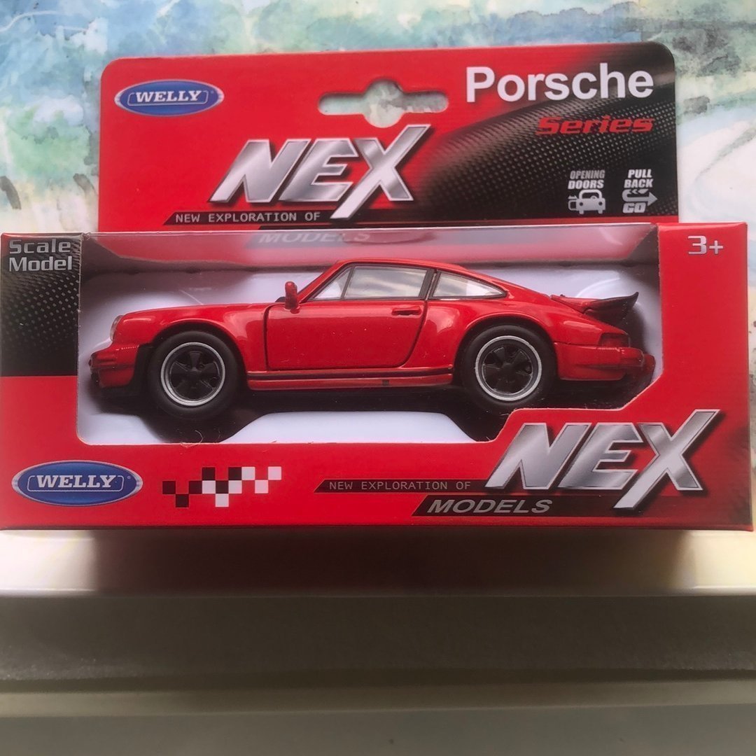 Welly NEX Porsche Series Skala Modell | Köp på Tradera (720815890)