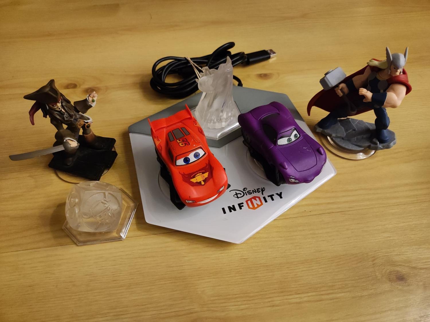 Disney Infinity - Portal + Fig.. | Köp från SandsOfTime på Tradera ...