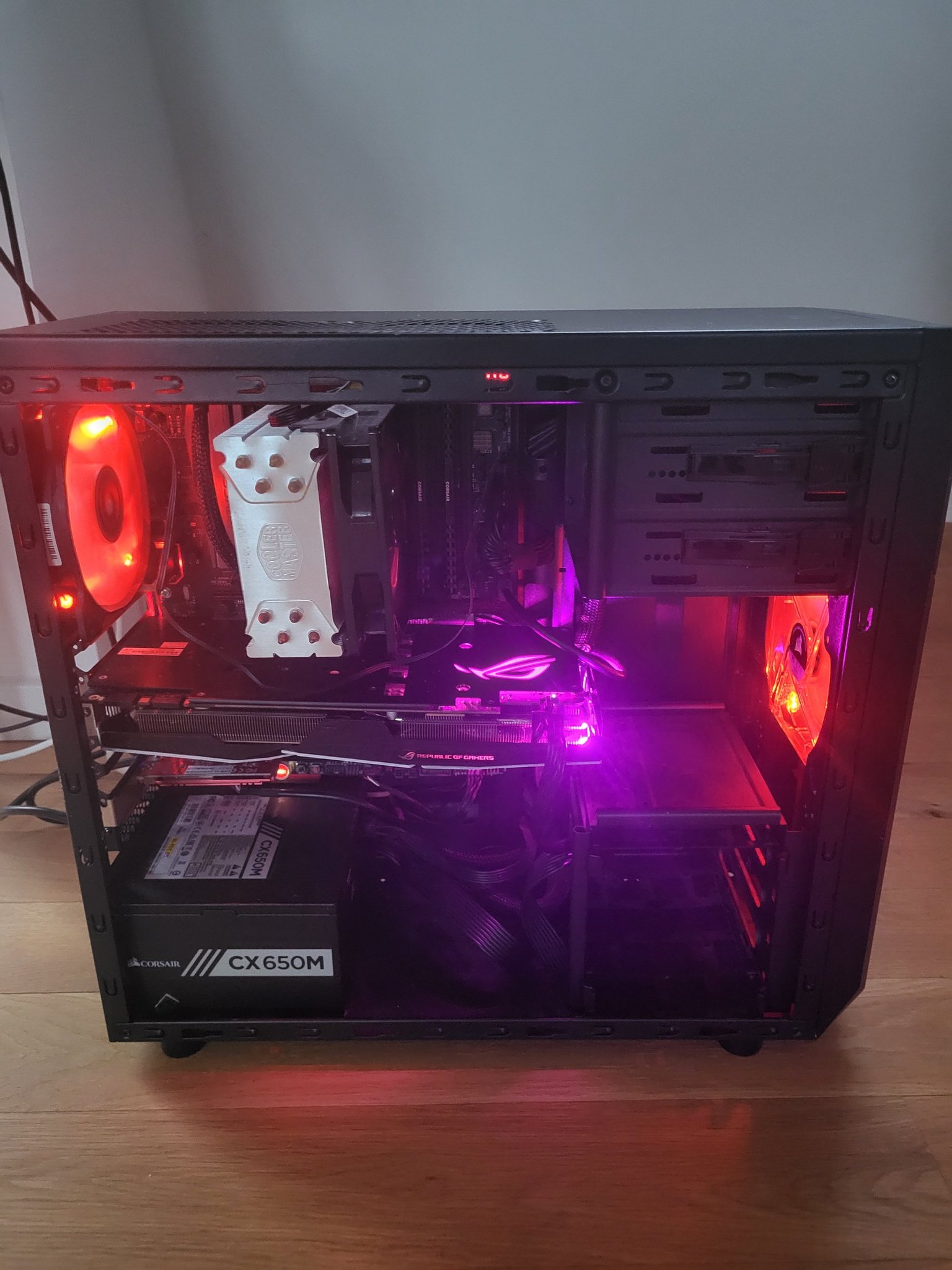 Se produkter, der ligner Stationær gaming computer + .. på Tradera ...
