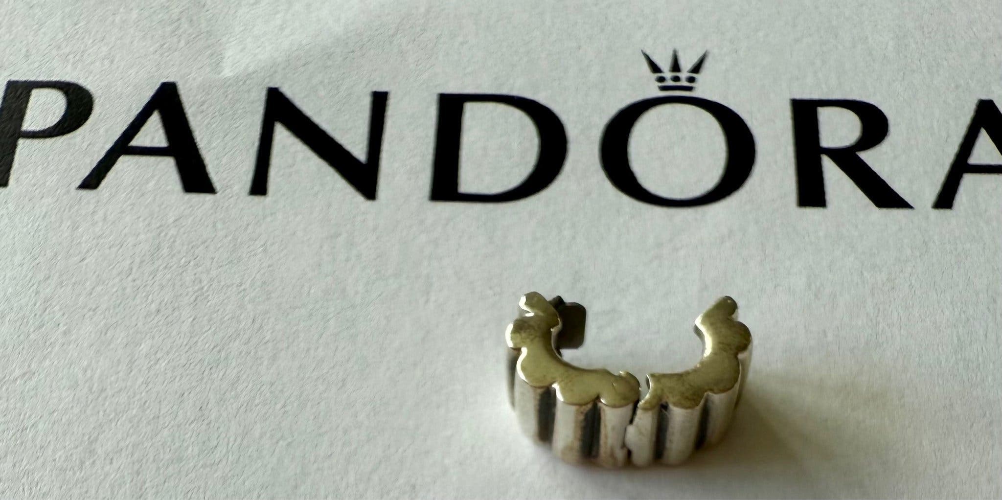 Se produkter som liknar Pandora 925 Ale clip charm på Tradera (685060760)