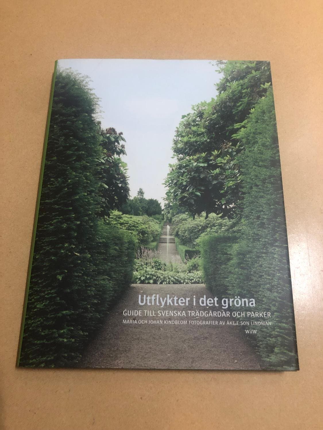 Utflykter i det gröna.. | Köp från TrollhättansBokMedia på Tradera ...