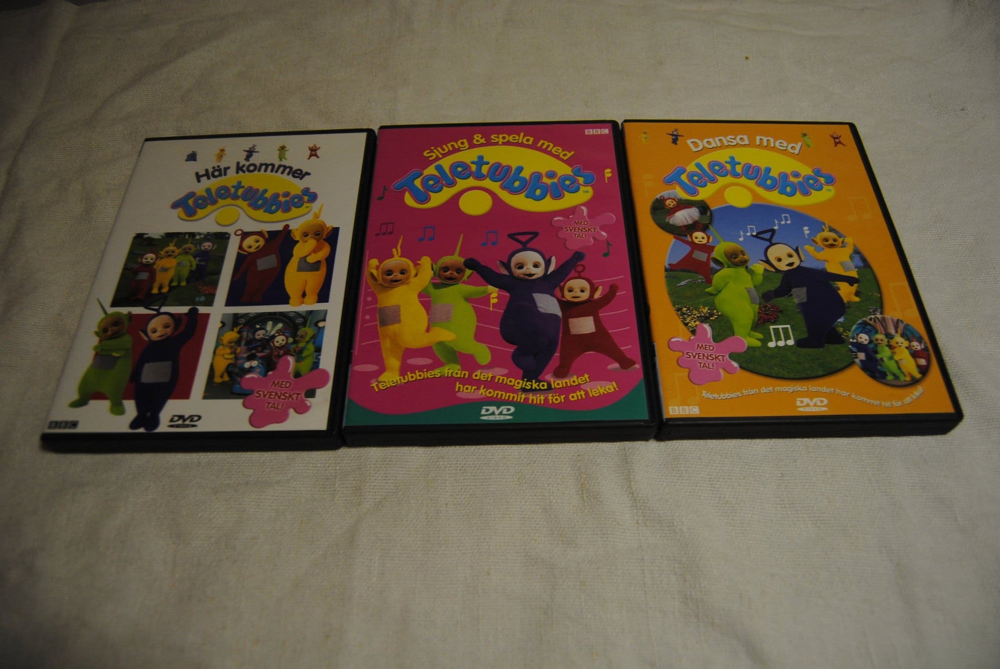 3 Teletubbies DVD-filmer: Här kommer Teletubbie.. | Köp på Tradera ...