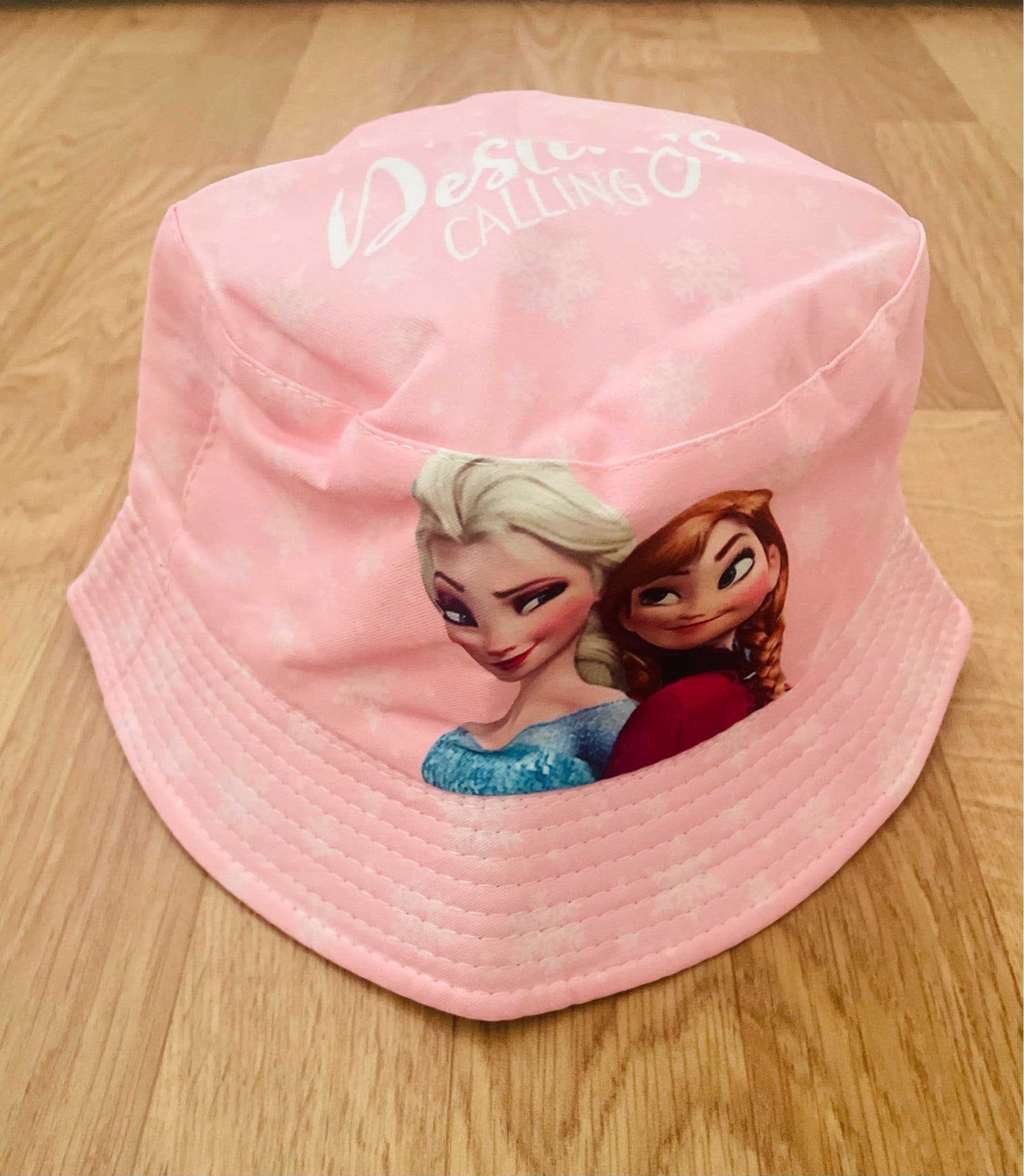 Se produkter som liknar NY solhatt barn – Frost / Els.. på Tradera ...