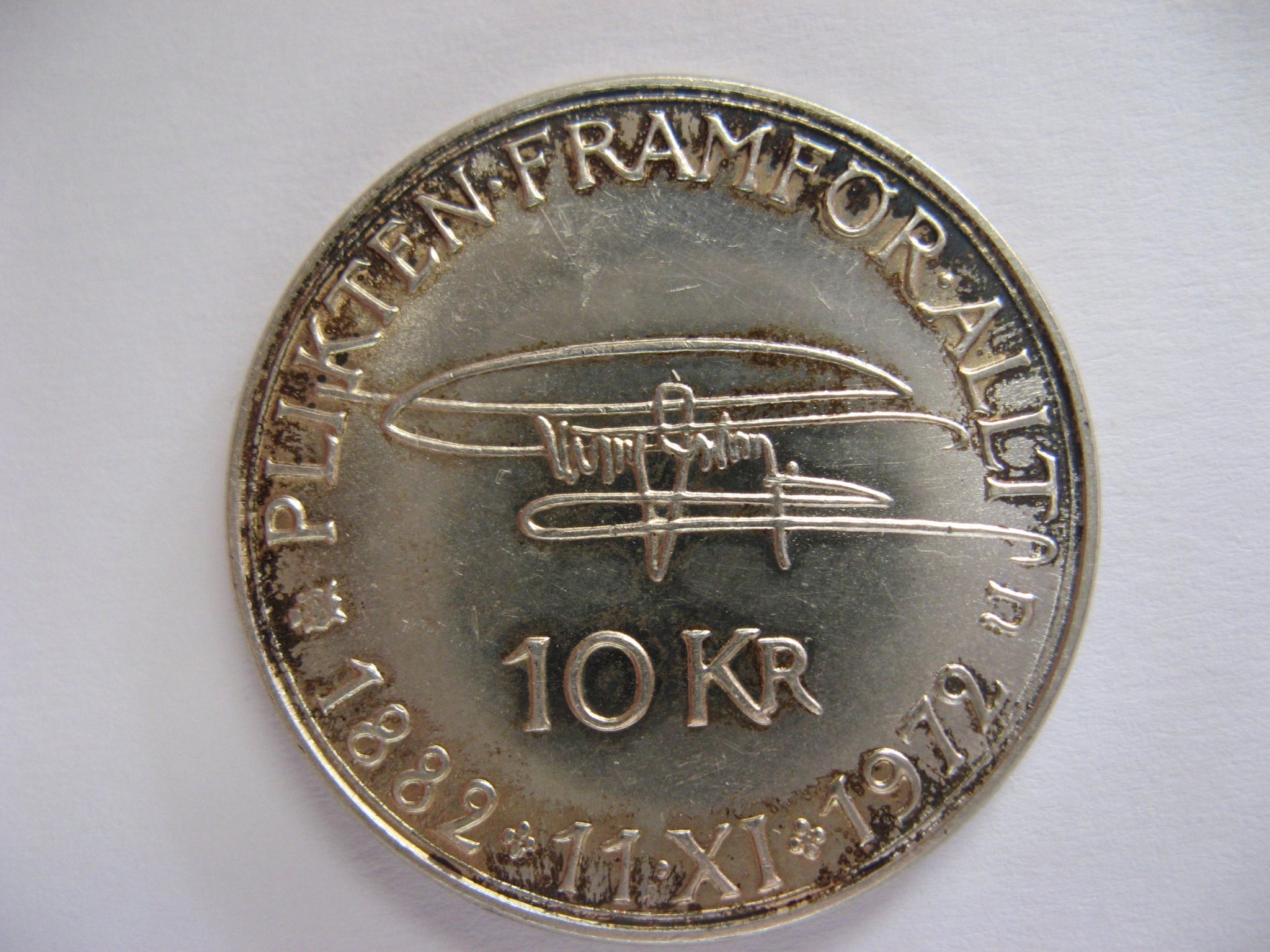 Se produkter som liknar 10 KR 1972 JUBILEUMS MYNT på Tradera (593960764)