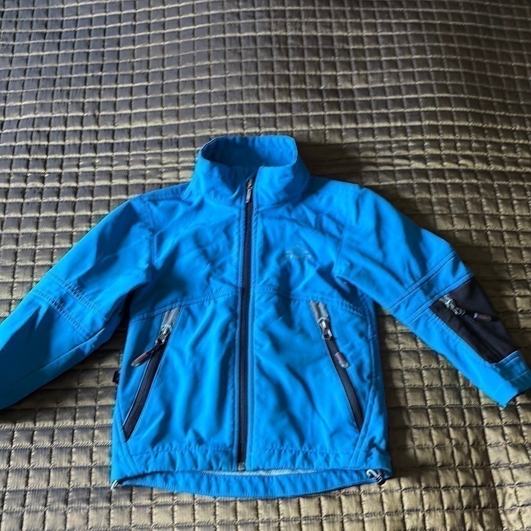 McKinley blå jacka 110 | Köp på Tradera (709608058)