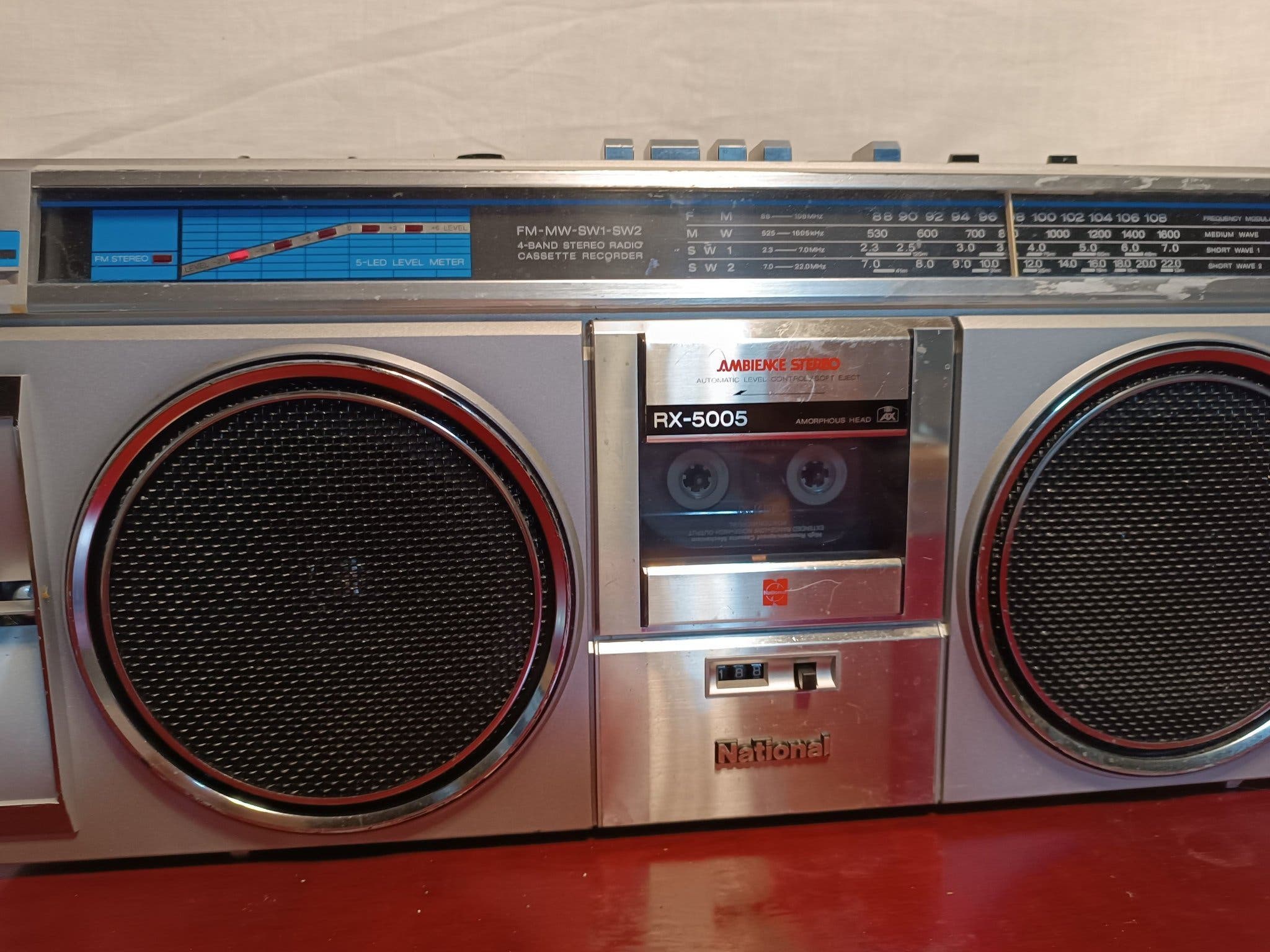 Se produkter som liknar National RX-5005 Boombox på Tradera (651033436)