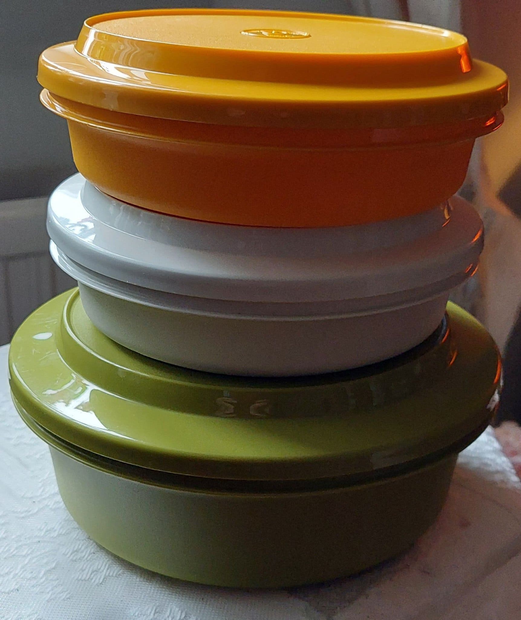 Se produkter som liknar Tupperware Skålar på Tradera (699686408)