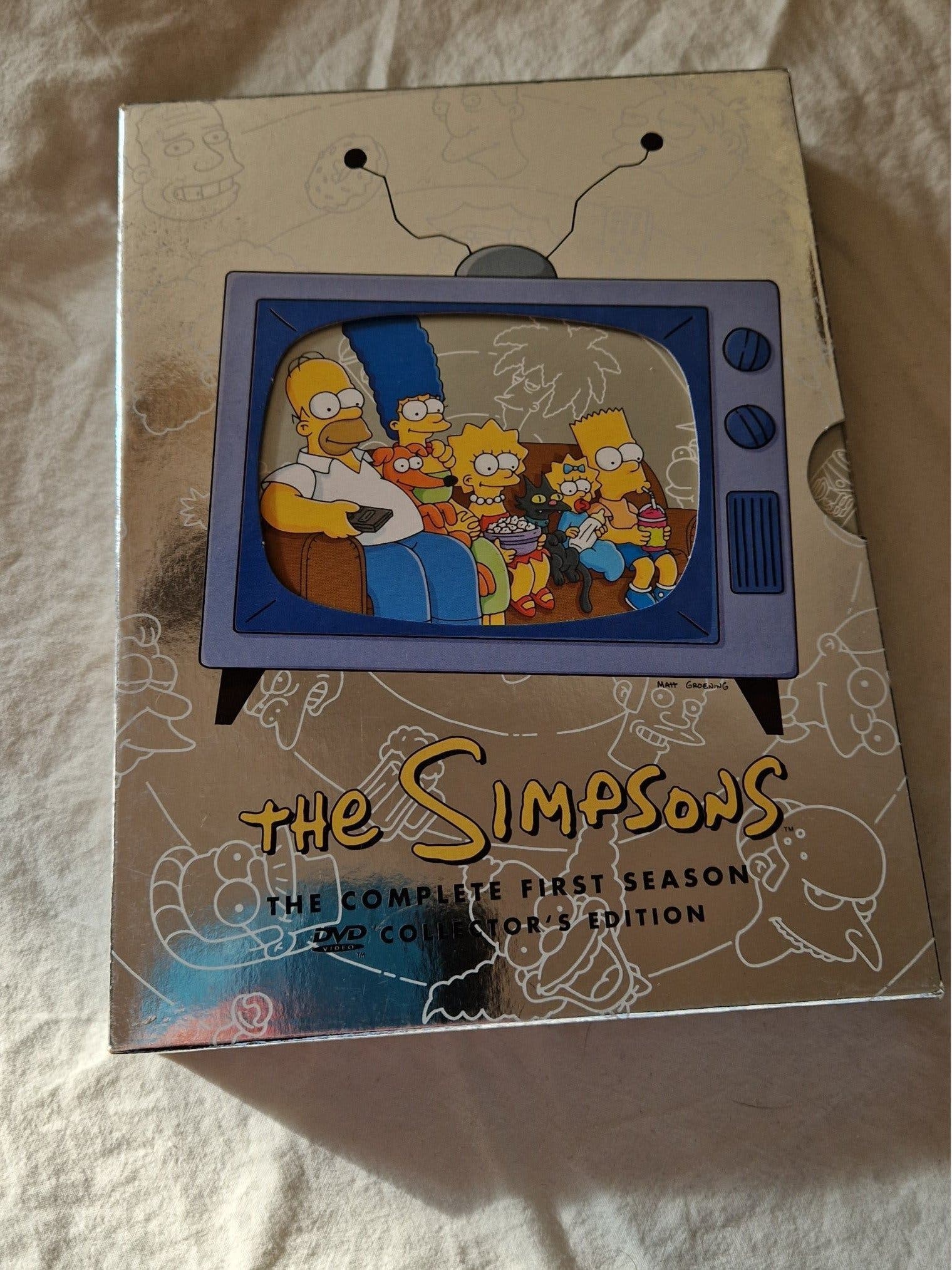 Se produkter som liknar The Simpsons - Säsong 1 - DVD.. på Tradera ...