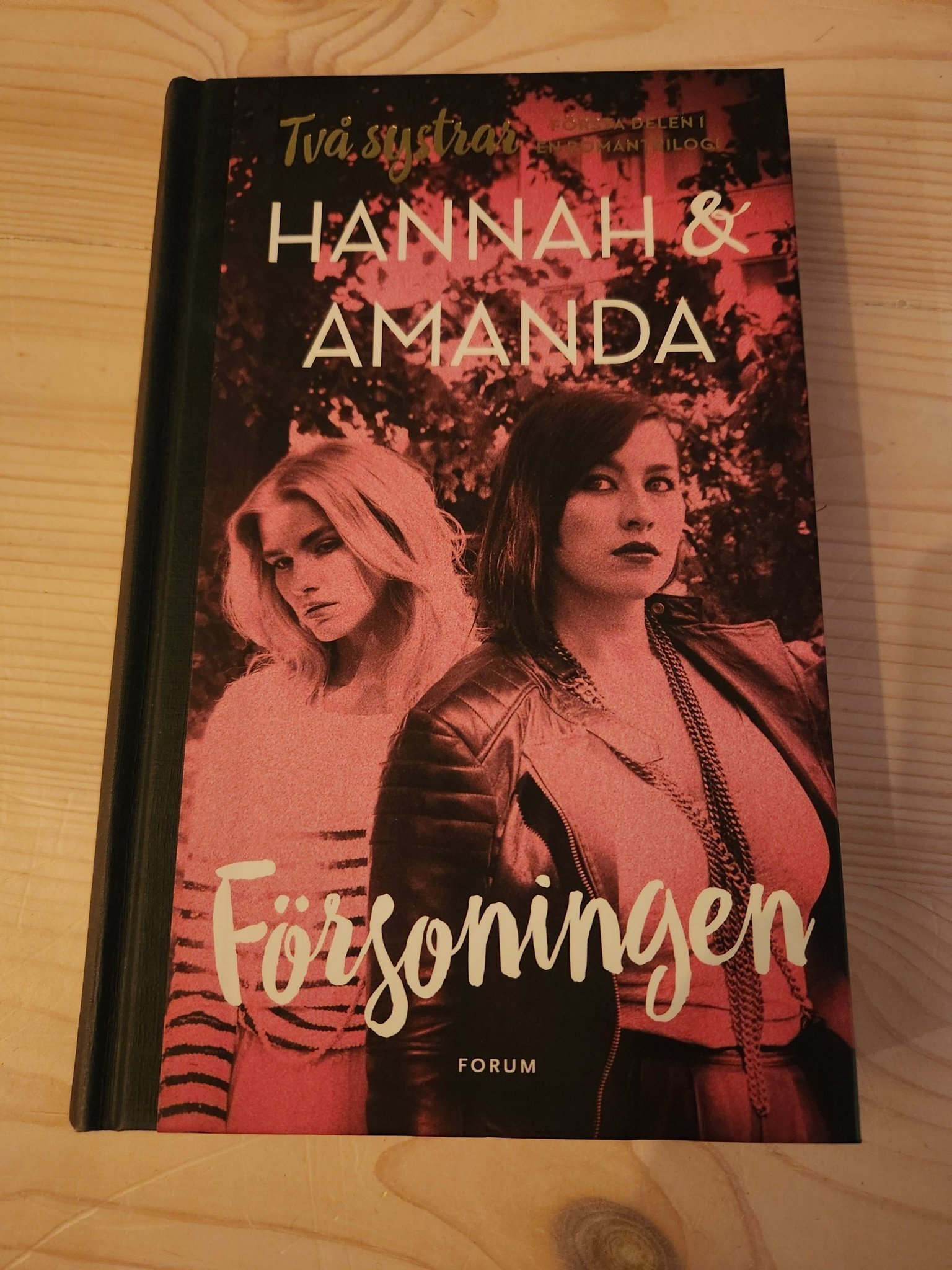 Två systrar: Försoningen av Hannah Widell & Ama.. | Köp på Tradera ...