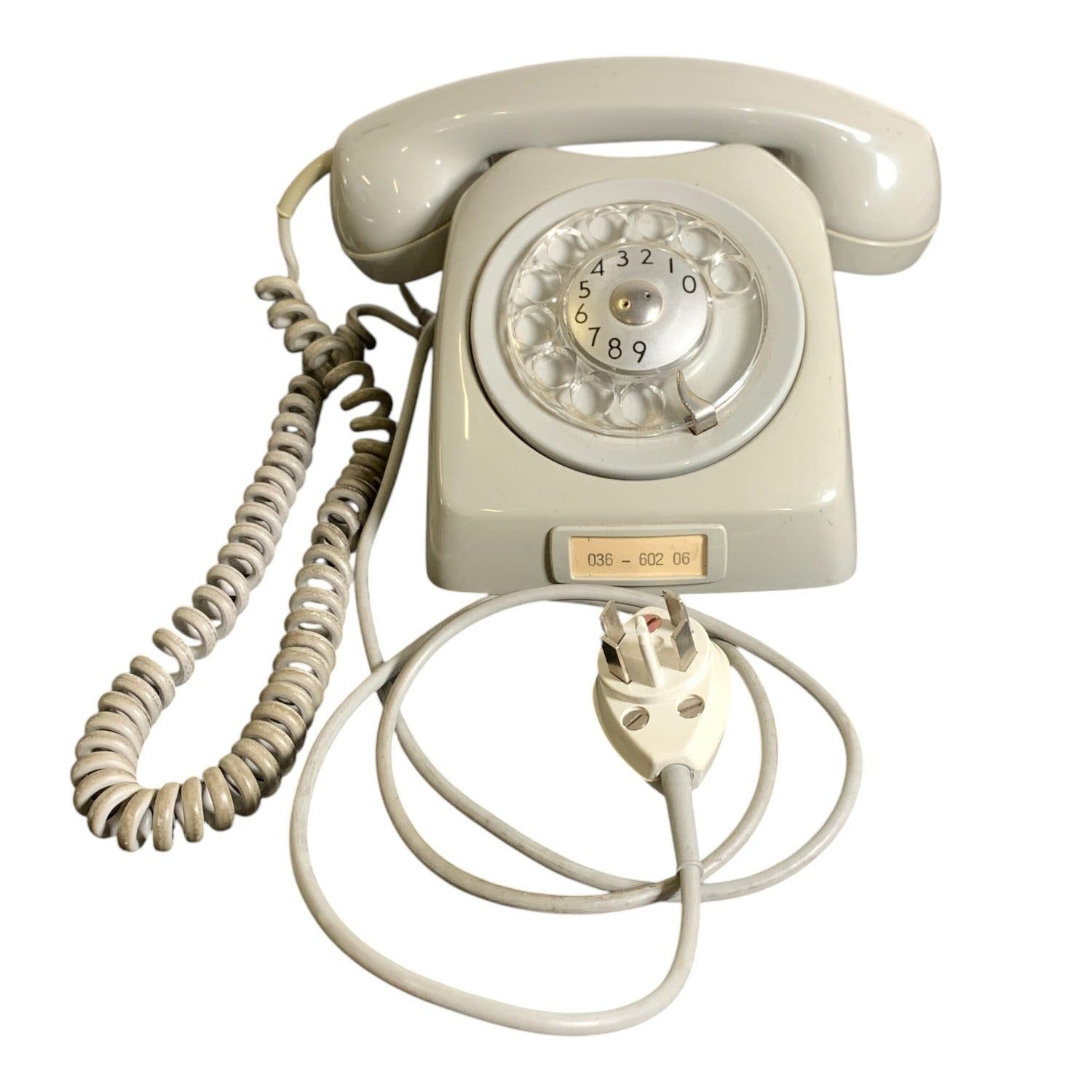 Se produkter som liknar Dialog Retro Telefon Grå Tele.. på Tradera ...