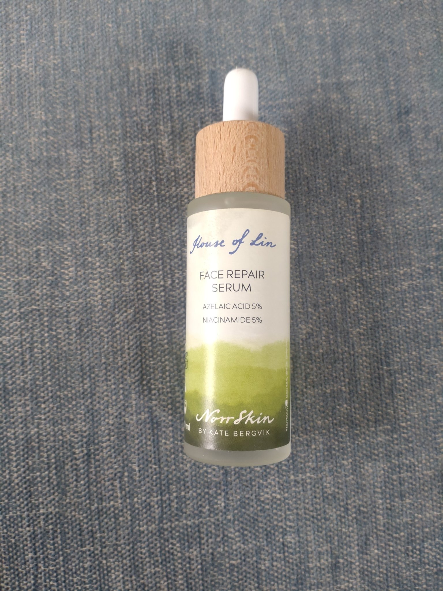 Se produkter som liknar Norrskin House of Lin Skin Re.. på Tradera ...