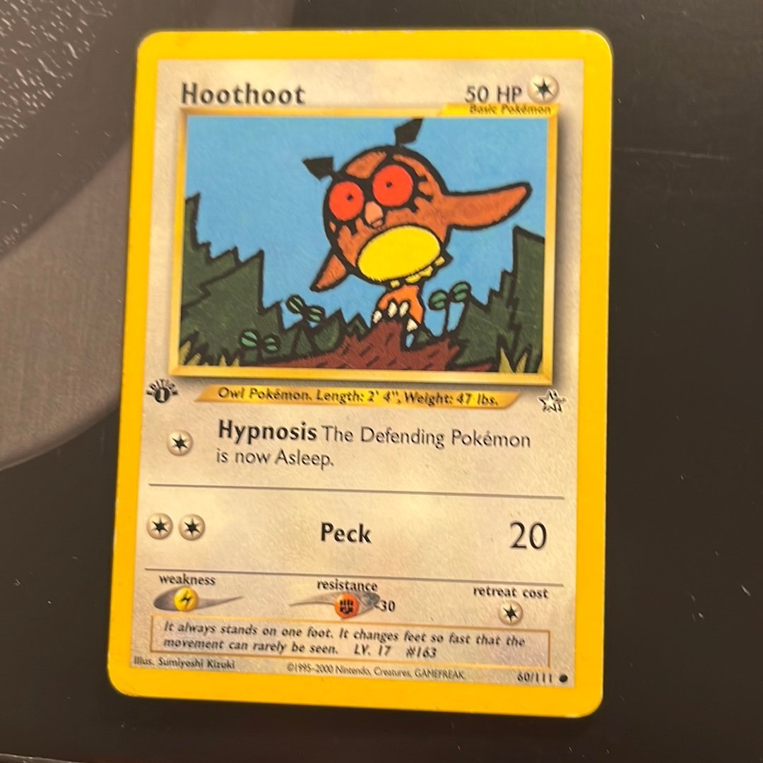 Se produkter som liknar Hoothoot 1st Edition Pokémon .. på Tradera ...