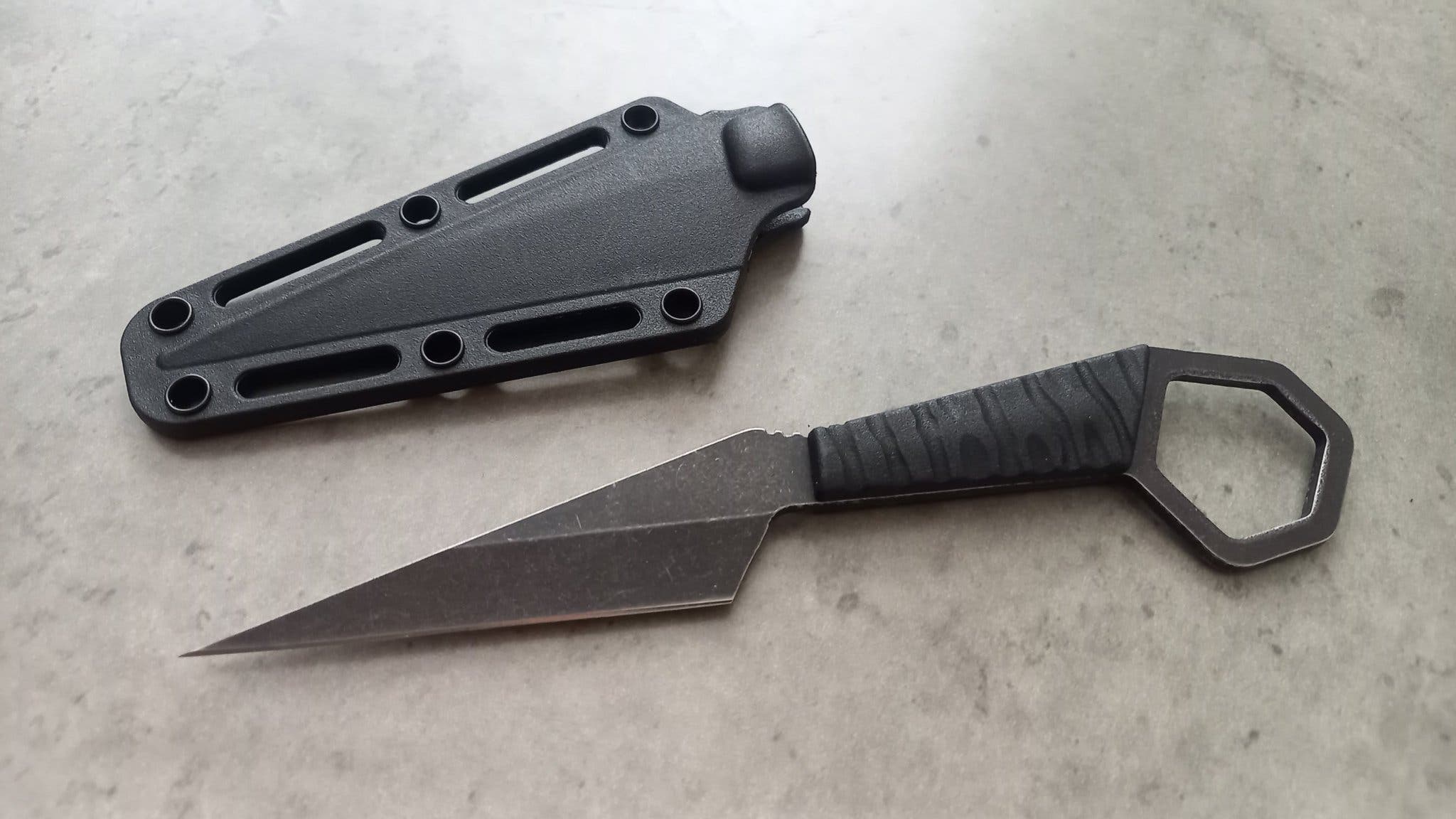 Tactical Mini Karambit Neck Knife in Kydex Sheath | Köp på Tradera ...