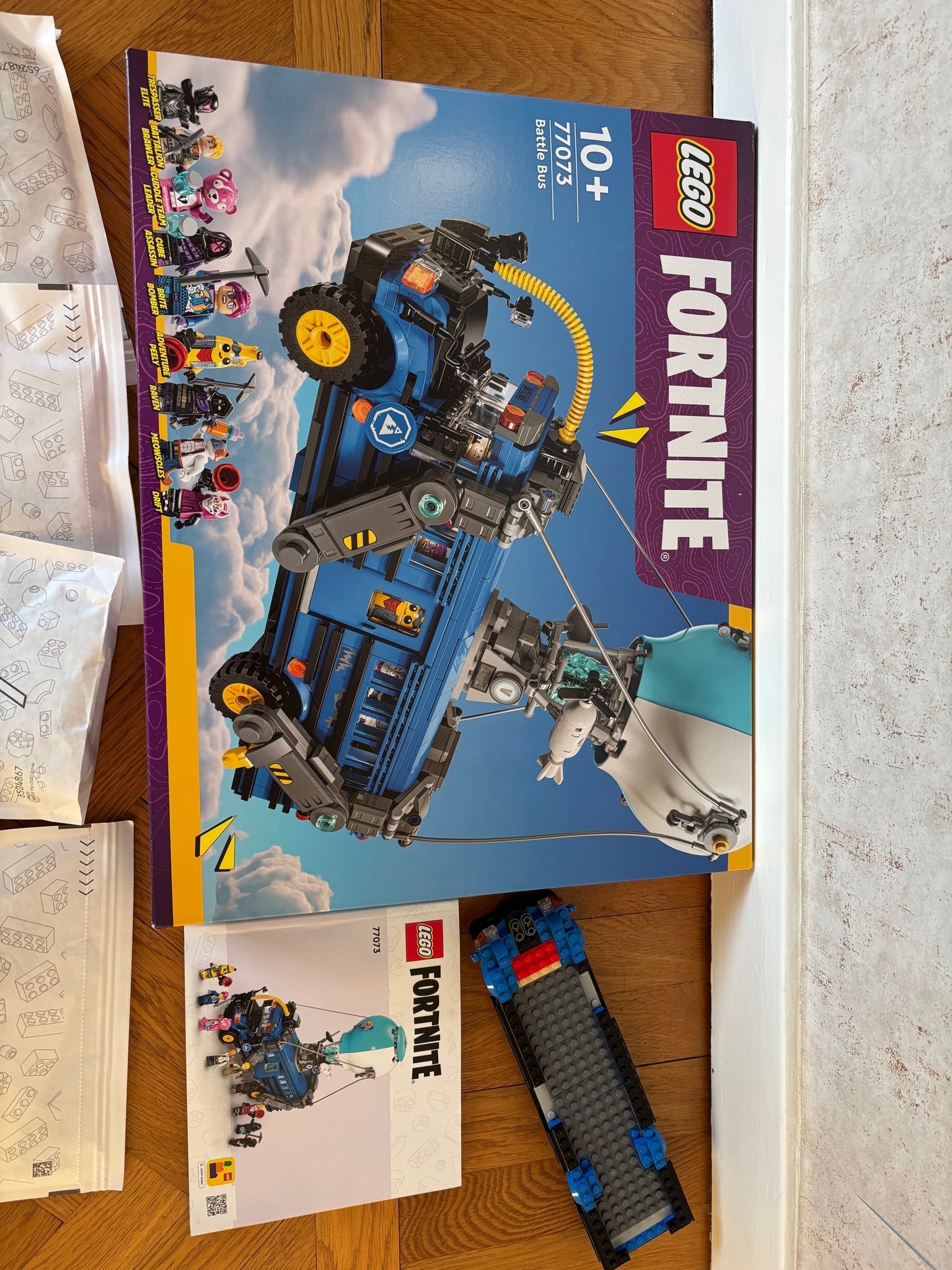 LEGO Fortnite Battle Bus 77073 | Köp på Tradera (711529929)