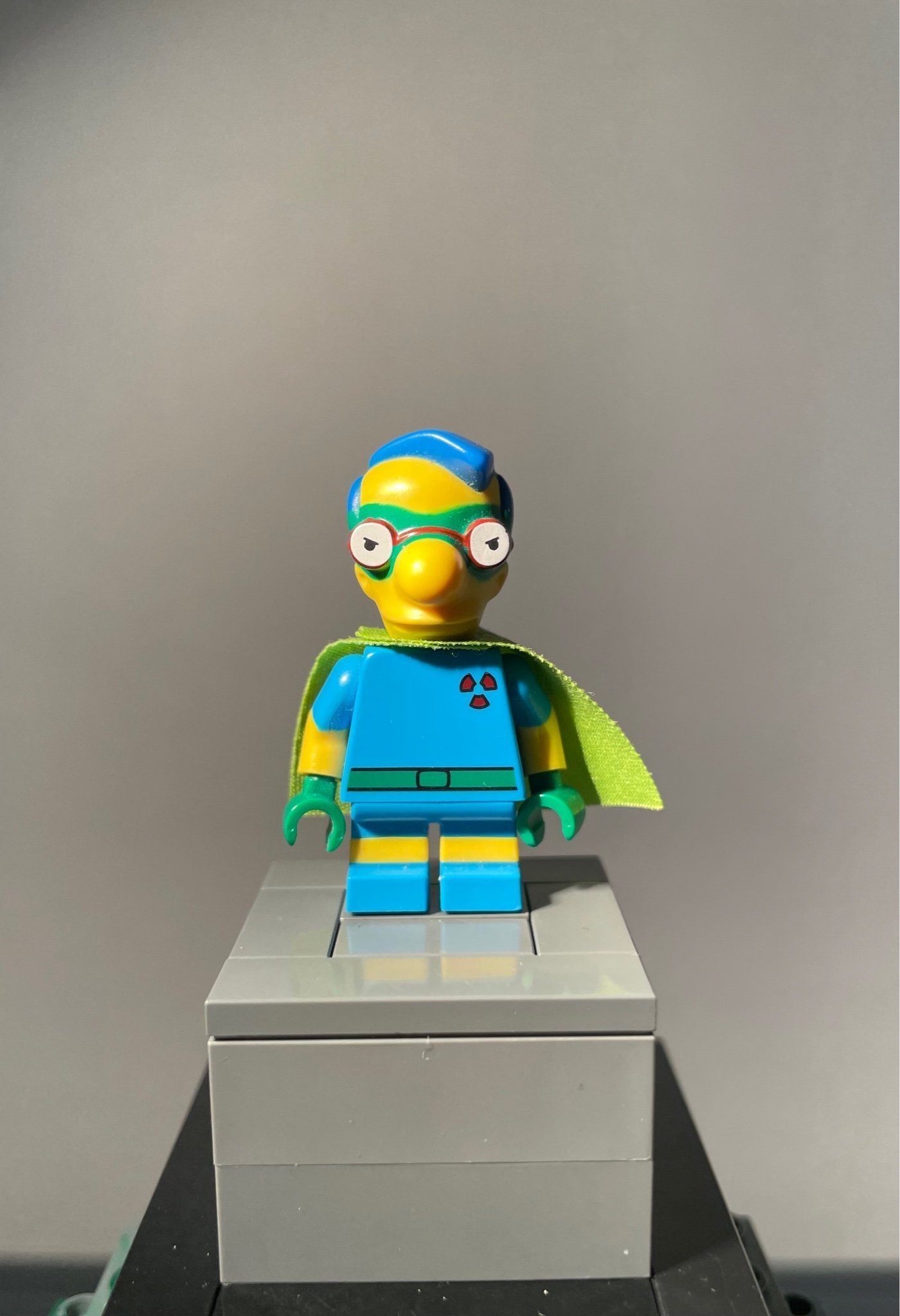 LEGO Fallout Boy Milhouse, The Simpsons, Series 2 | Köp på Tradera ...