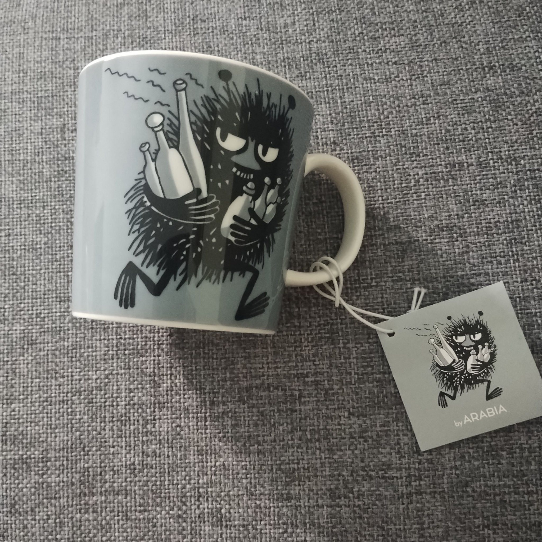 Se produkter som liknar Arabia Mumin Stinky Mugg på Tradera (694347032)