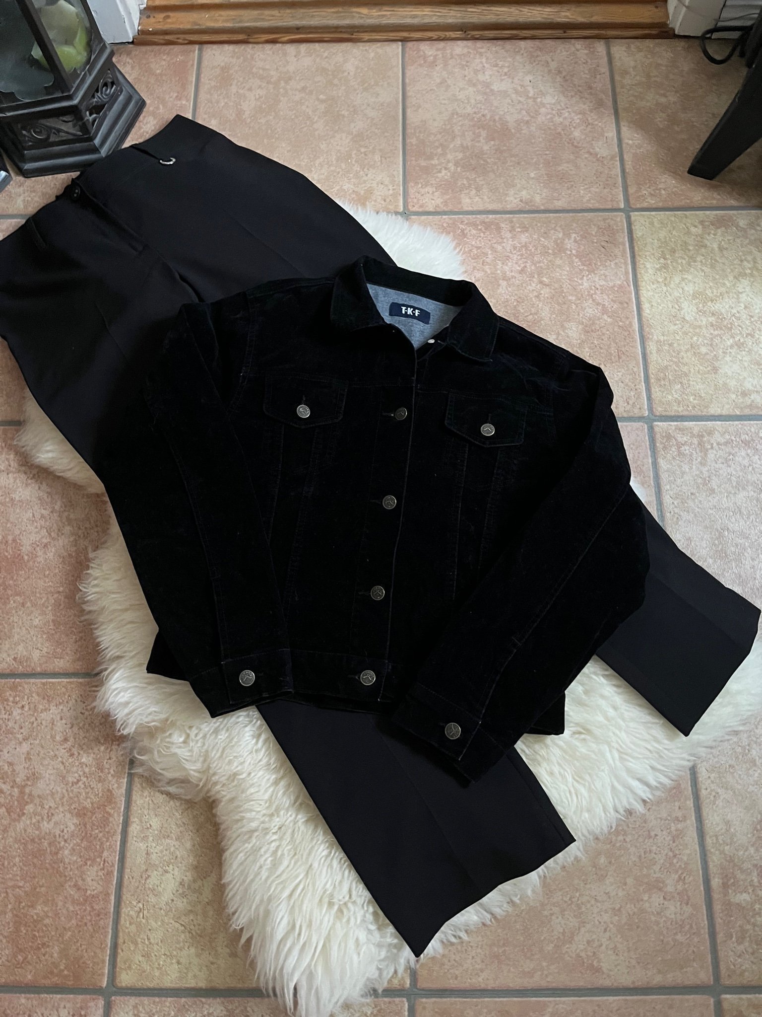 Svart Sammet Jacka och Byxor Set | Köp på Tradera (692644518)