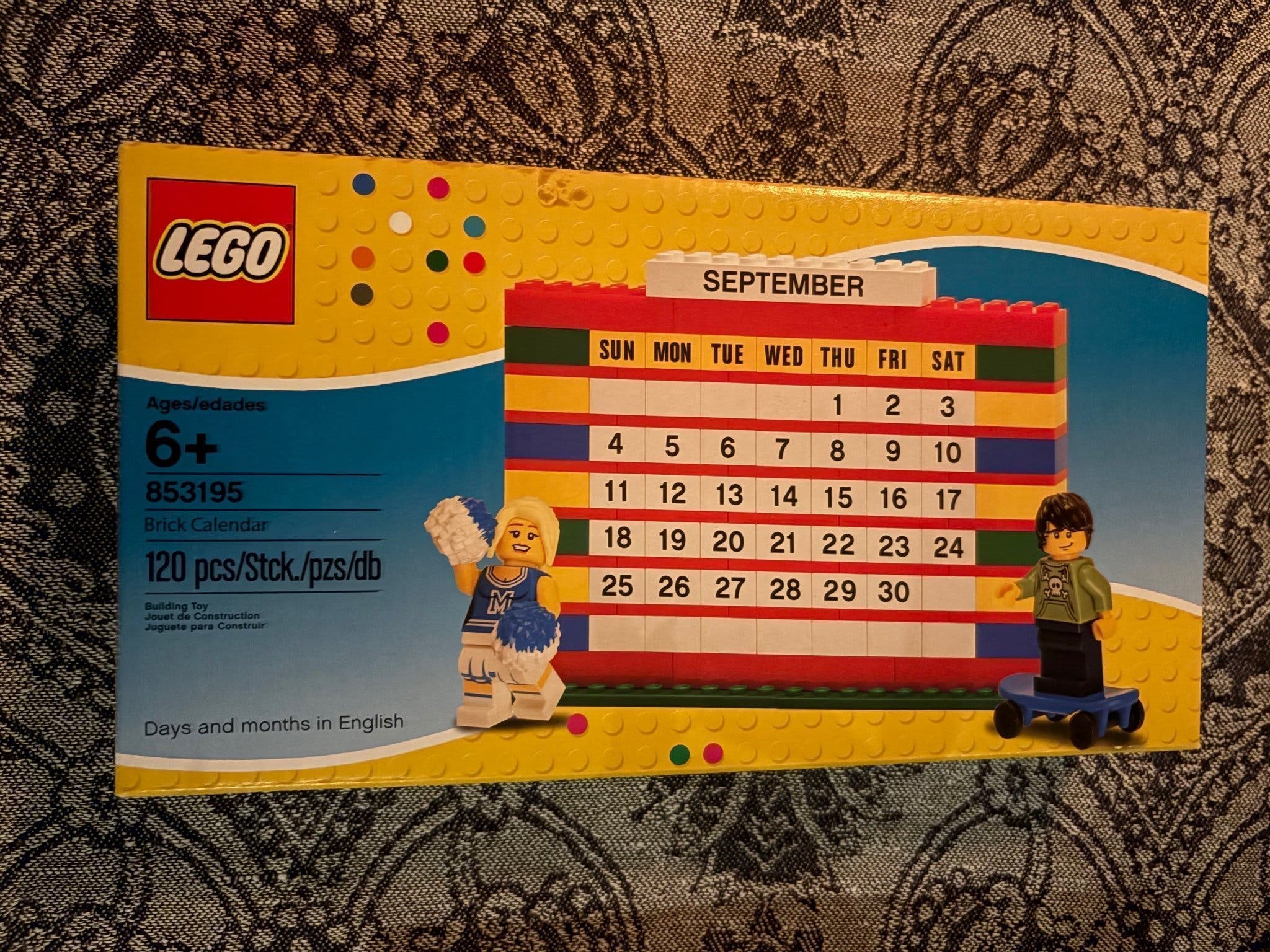 OÖPPNAT LEGO 853195 Brick Calendar | Köp på Tradera (710432995)
