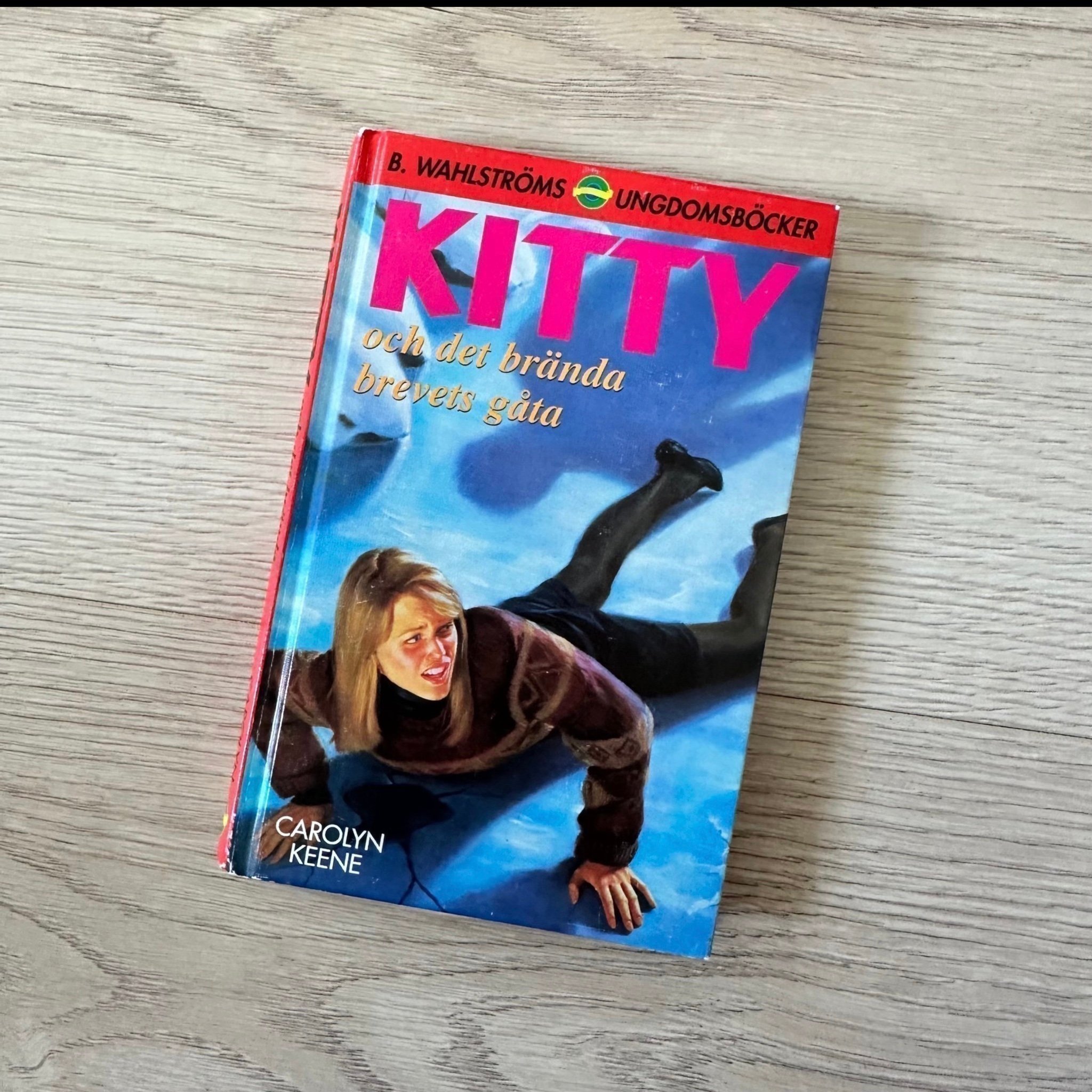 Kitty och det brända brevets gåta - Carolyn Keene | Köp på Tradera ...
