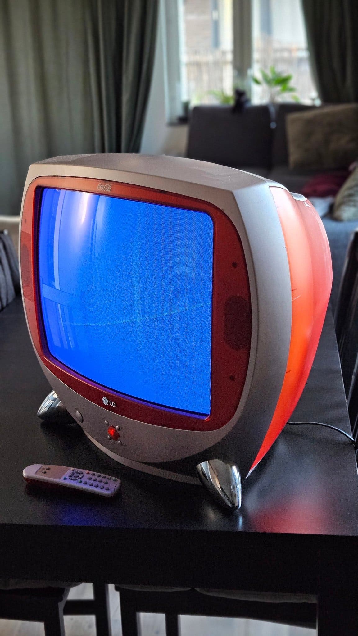 Retro LG Coca-Cola TV (20") CRT | Köp på Tradera (702631849)