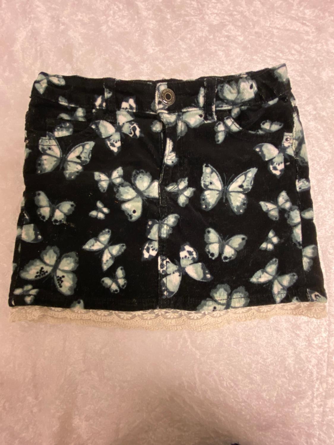 Barn Manchester Kjol med Spets | Köp på Tradera (592689451)