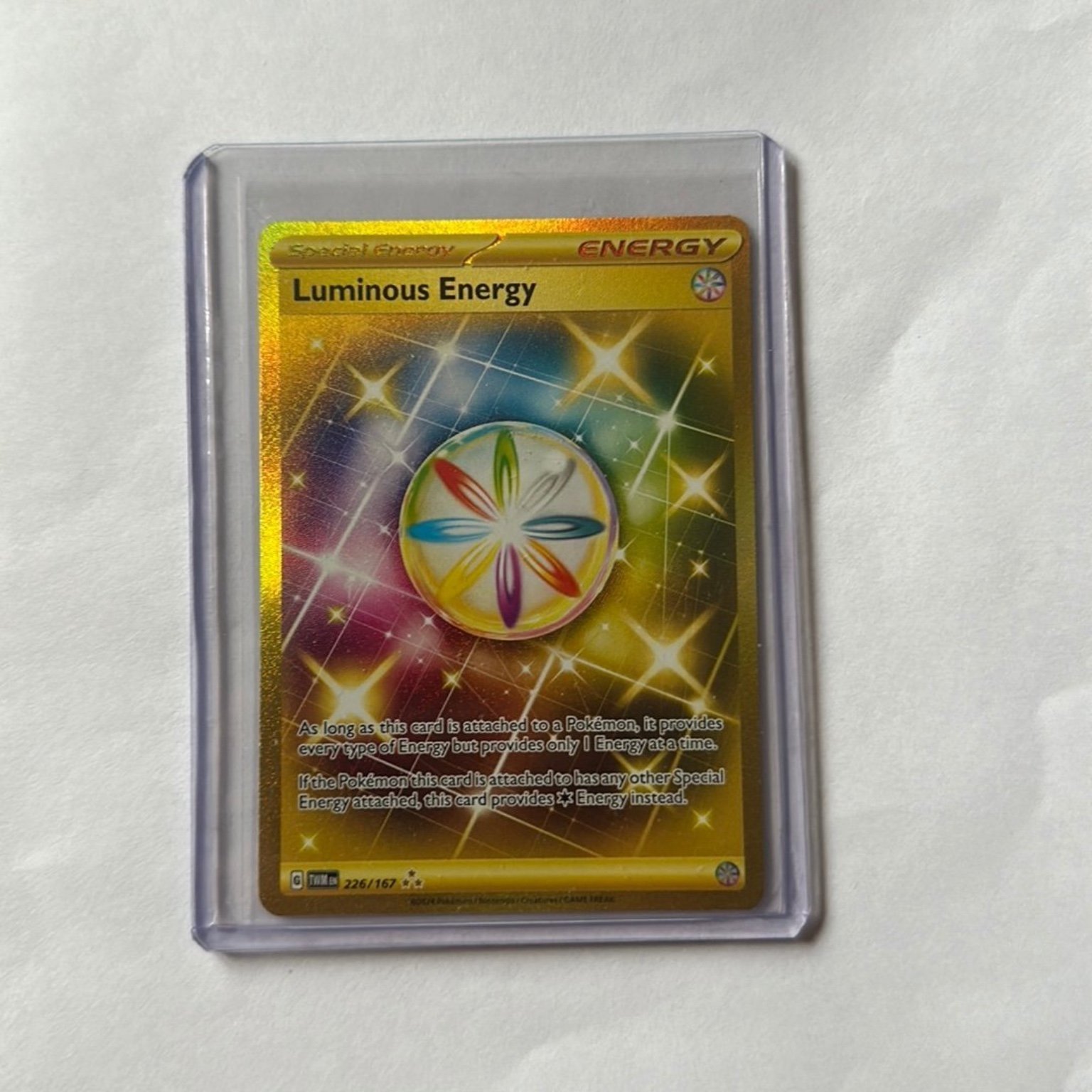 Se produkter som liknar Luminous Energy 226/167 på Tradera (637363148)