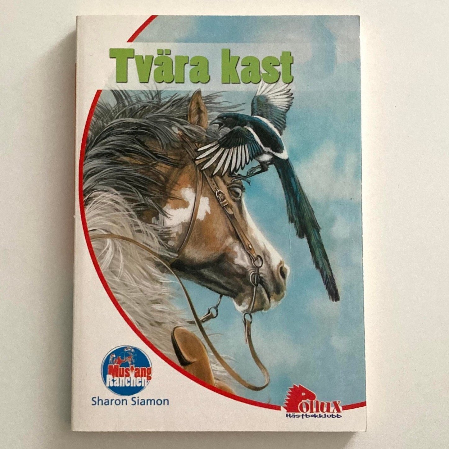 Se produkter som liknar Tvära kast - Sharon Siamon - .. på Tradera ...