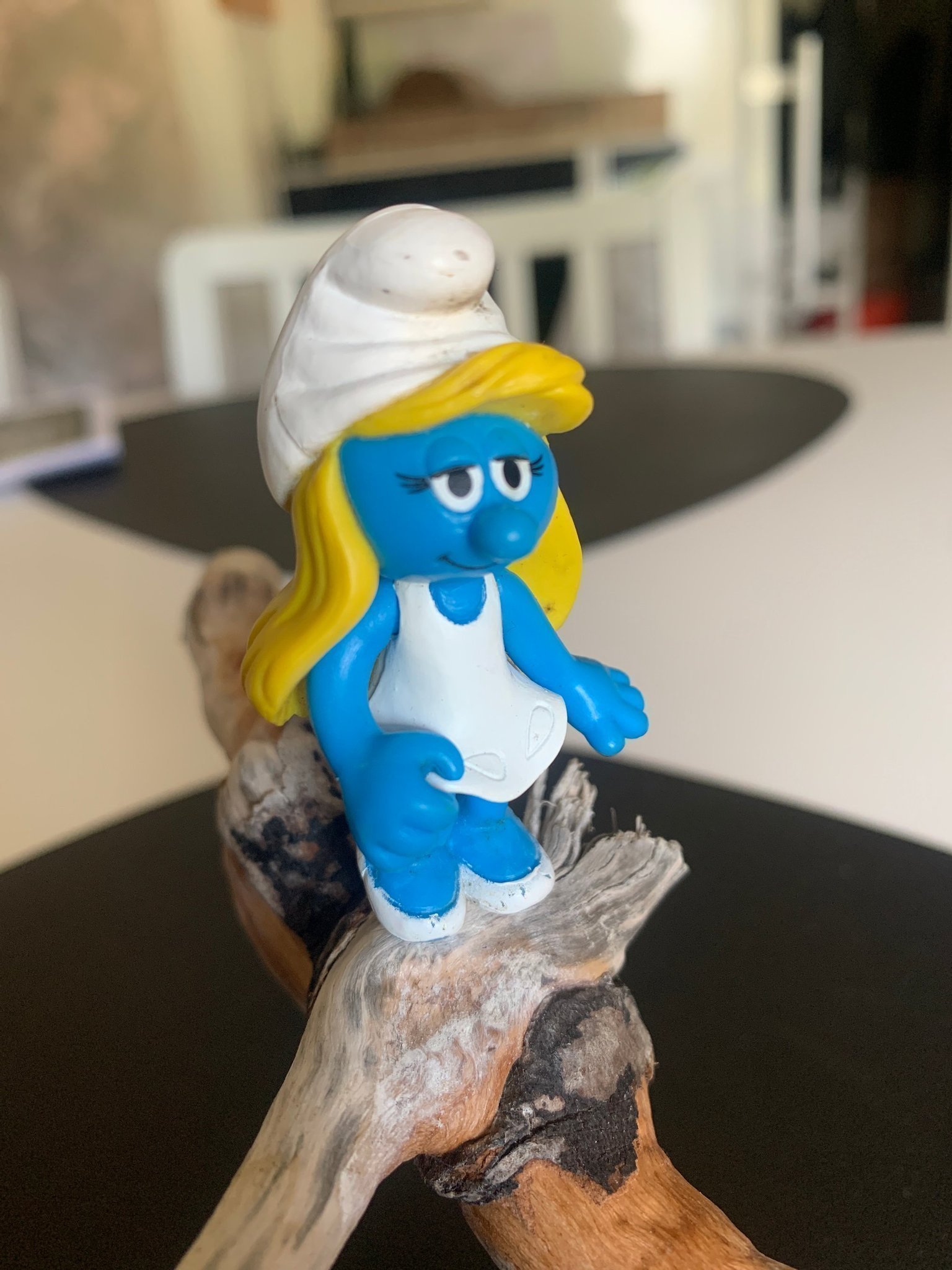 Smurfan Figurin 2008 PEYO Tjejen smurf smurfar | Köp på Tradera (718709842)