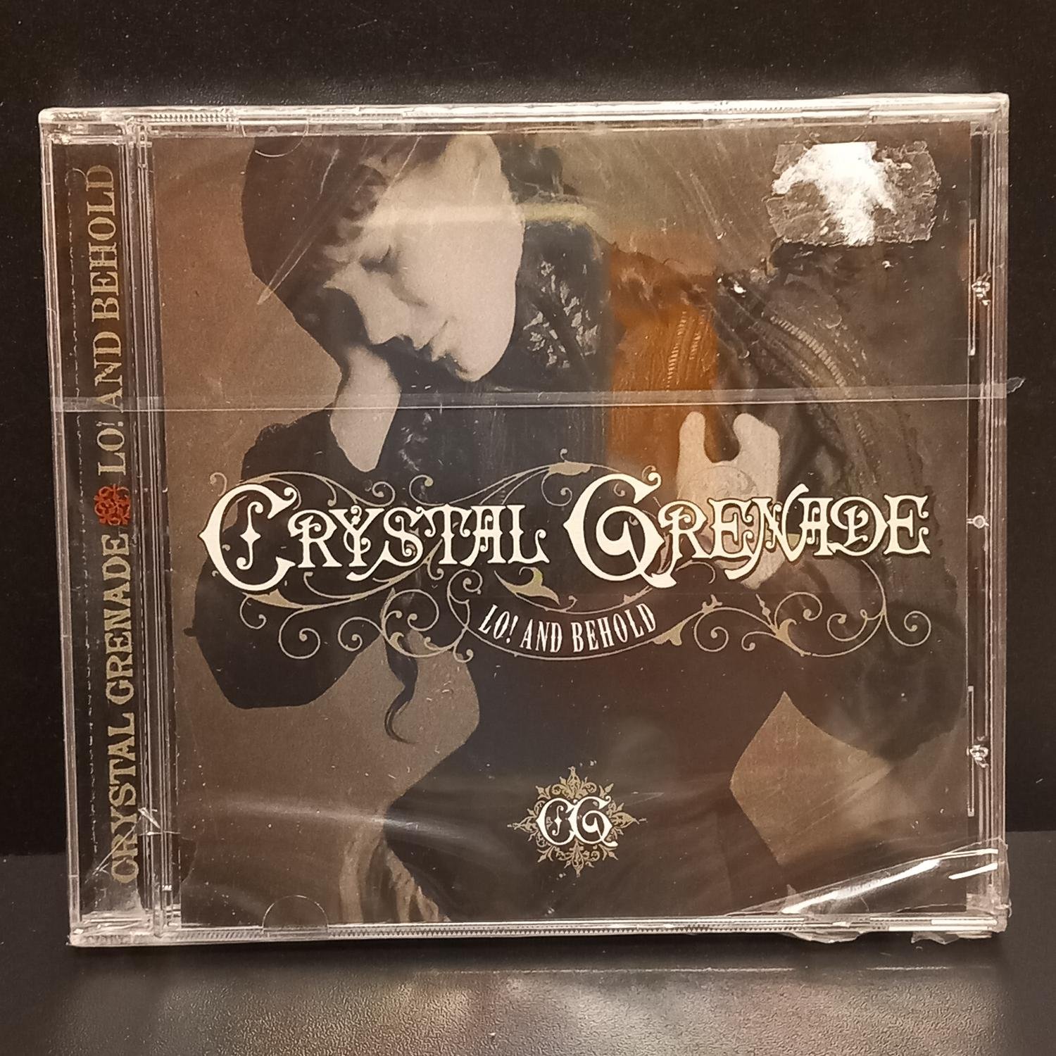 Crystal Grenade, LO! And beh.. | Köp från Nyabananamoon på Tradera ...