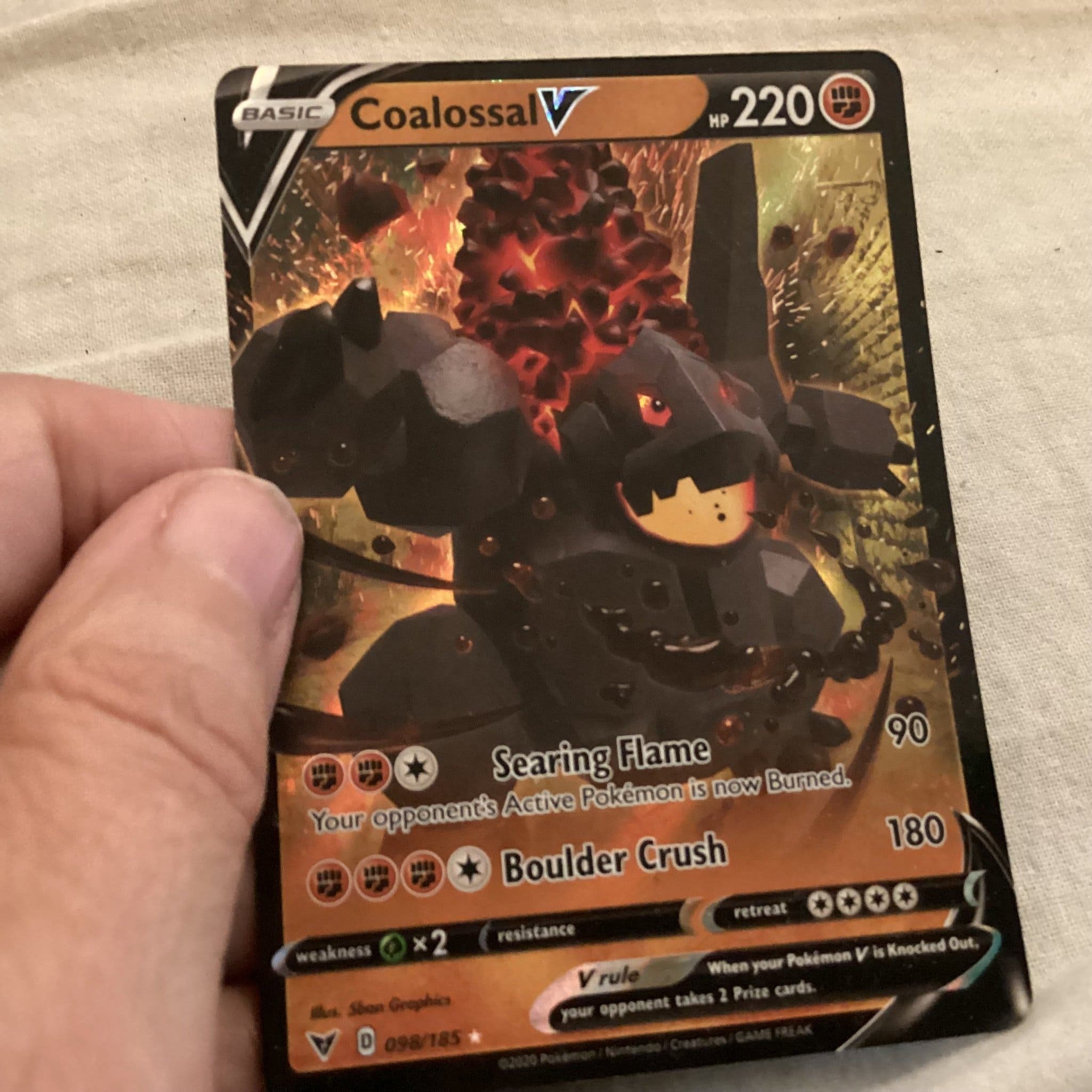 Se produkter som liknar Coalossal V Pokémon kort enli.. på Tradera ...
