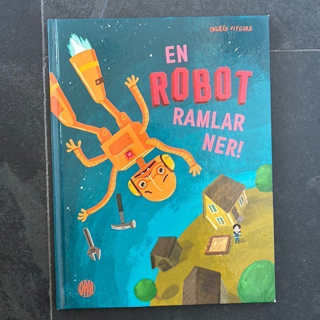 Se produkter som liknar En Robot Ramlar Ner! av Ingri.. på Tradera ...