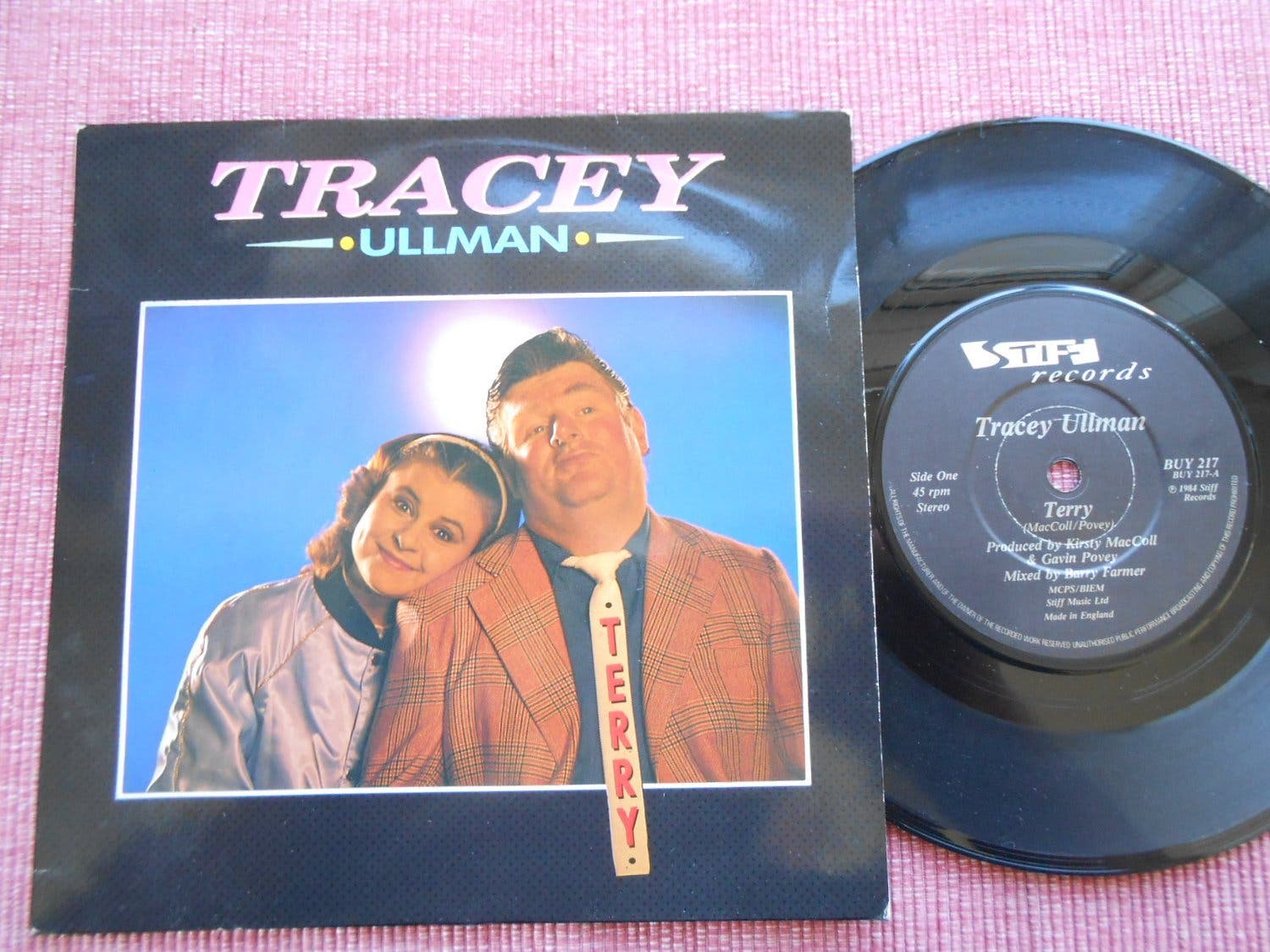 7" Tracey Ullman - Terry / I Don't Want Our Lov.. | Köp på Tradera ...