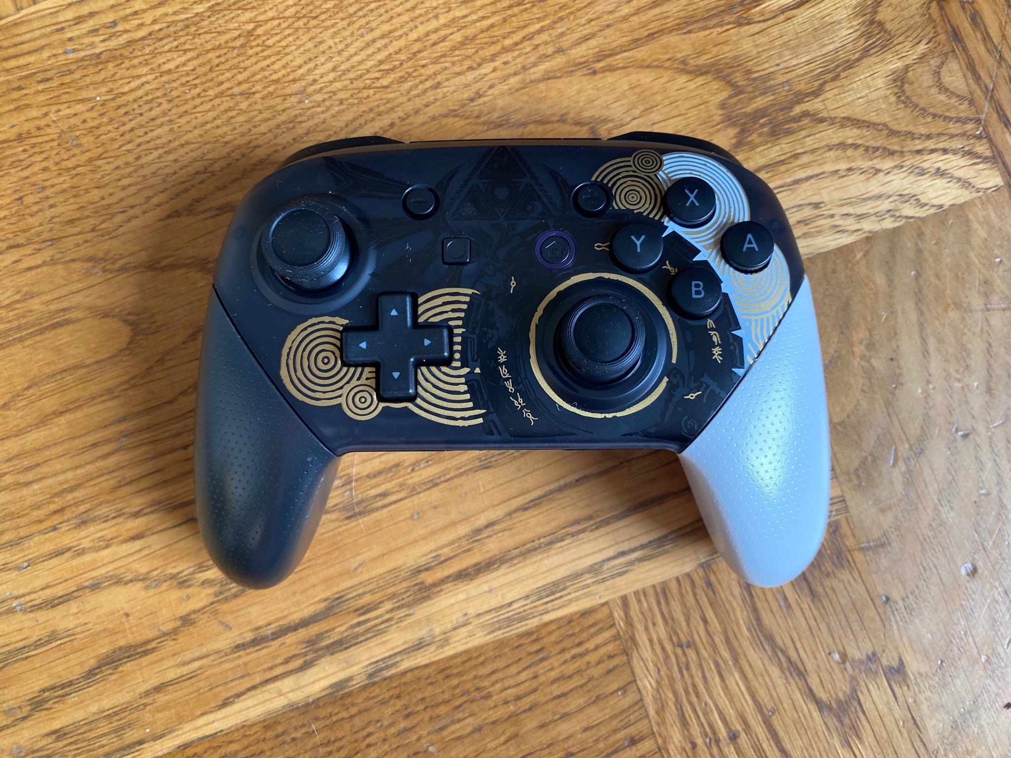 Se produkter som liknar Nintendo Switch Pro Controlle.. på Tradera ...