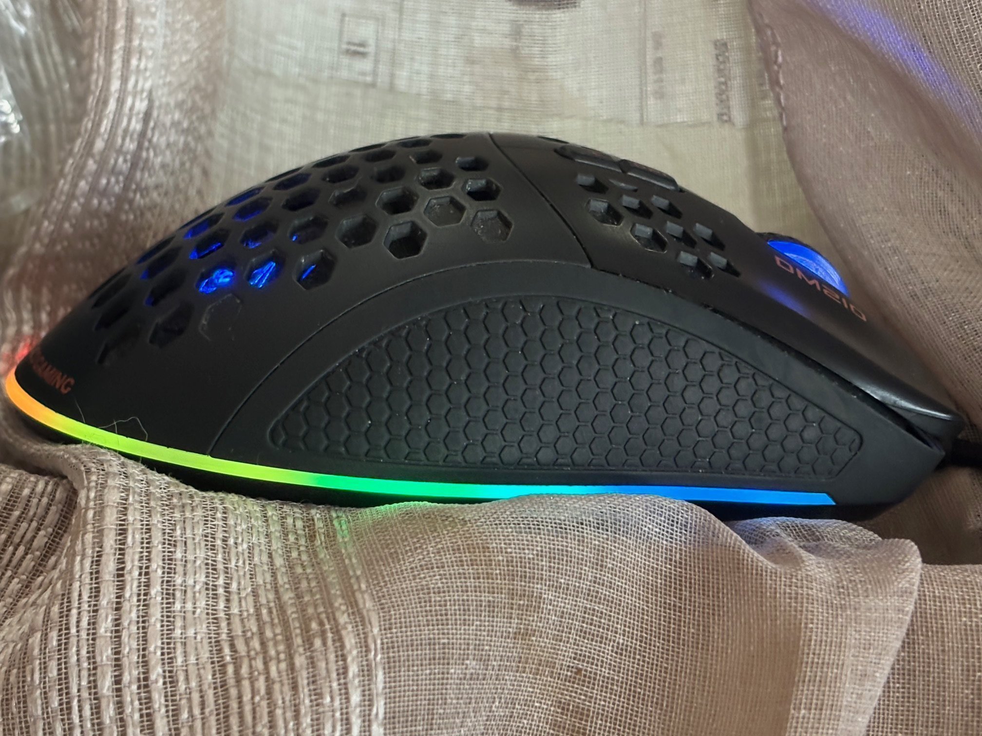 DELTACO GAMING DM210 lightweight gaming mouse, .. | Köp på Tradera ...