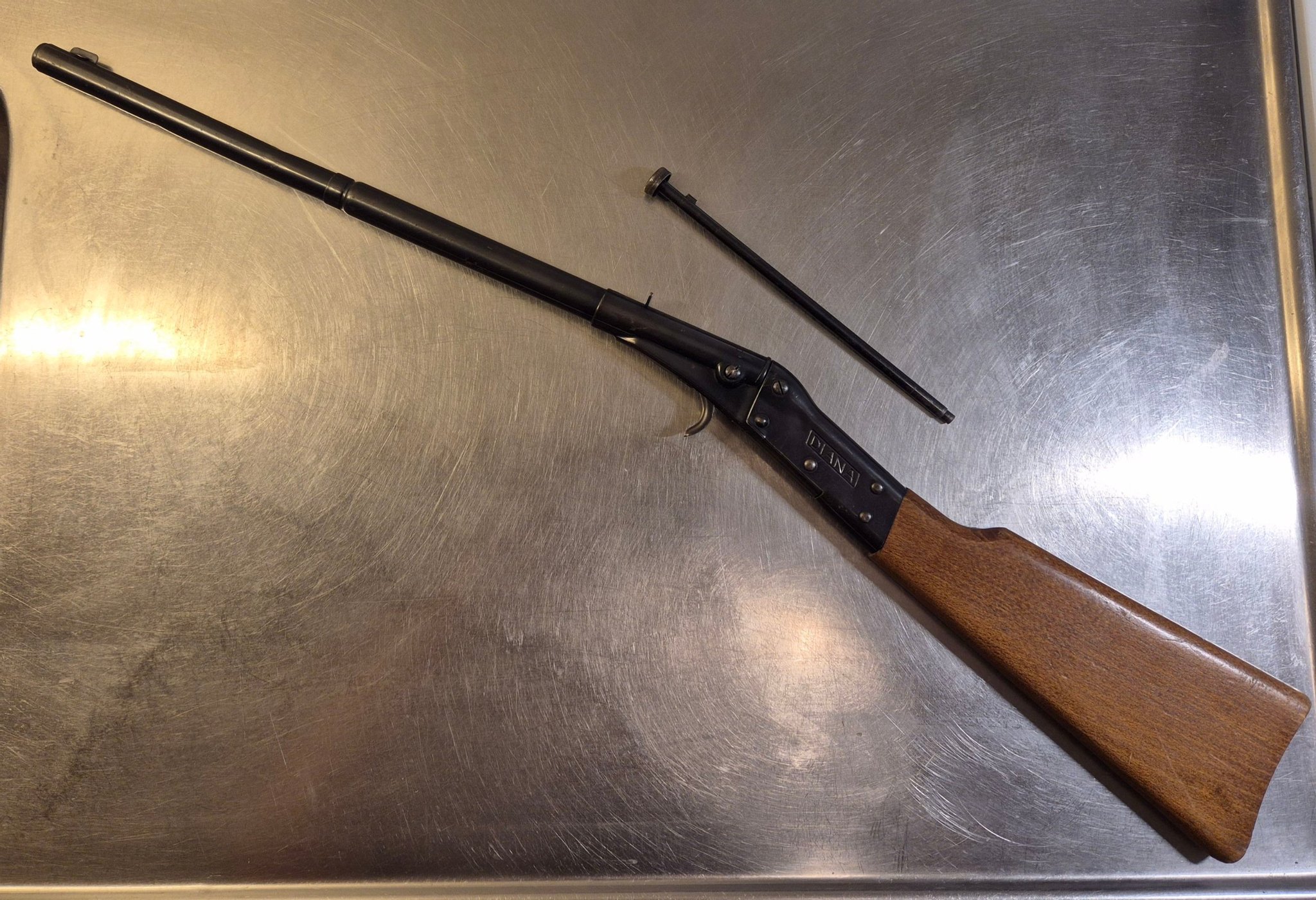 Se produkter som liknar LUFTGEVÄR, Diana, Mod 1, Stor.. på Tradera ...