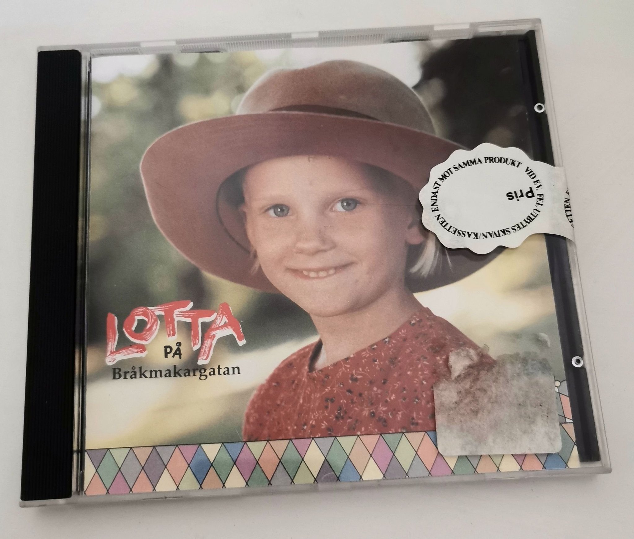 Lotta på Bråkmakargatan Astrid Lindgren | Köp på Tradera (710696336)