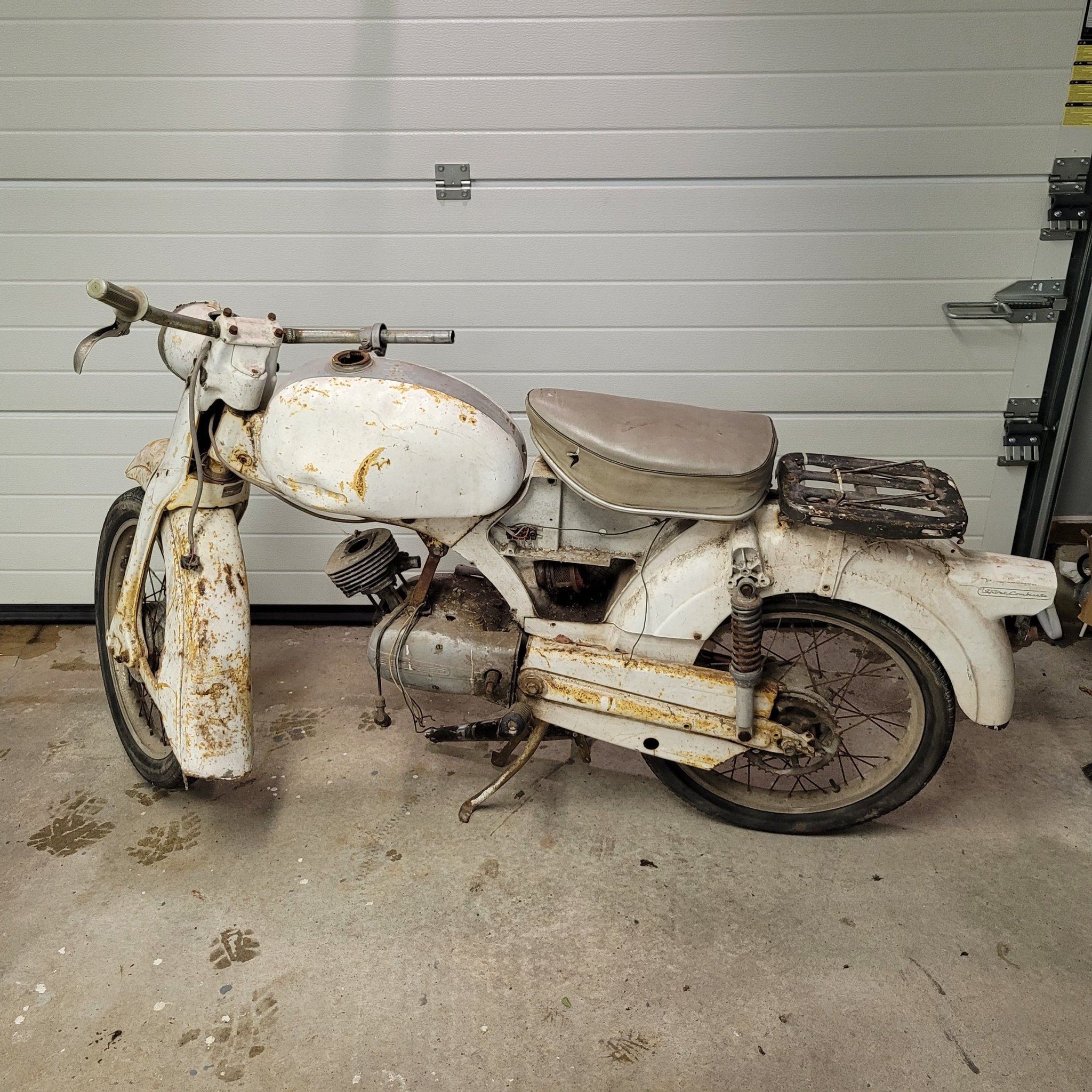 Se produkter som liknar Zundapp ks50 super combinette.. på Tradera (702173195)